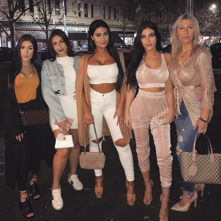 Filthy rich | Scrolller