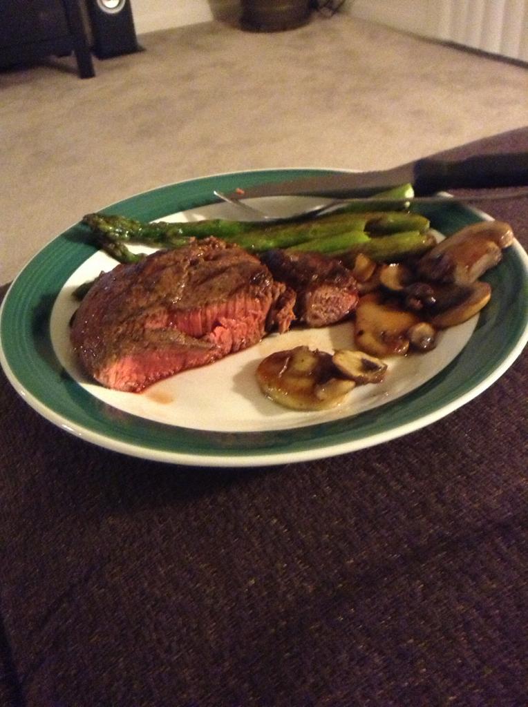 Finally cooked a perfect steak! | Scrolller