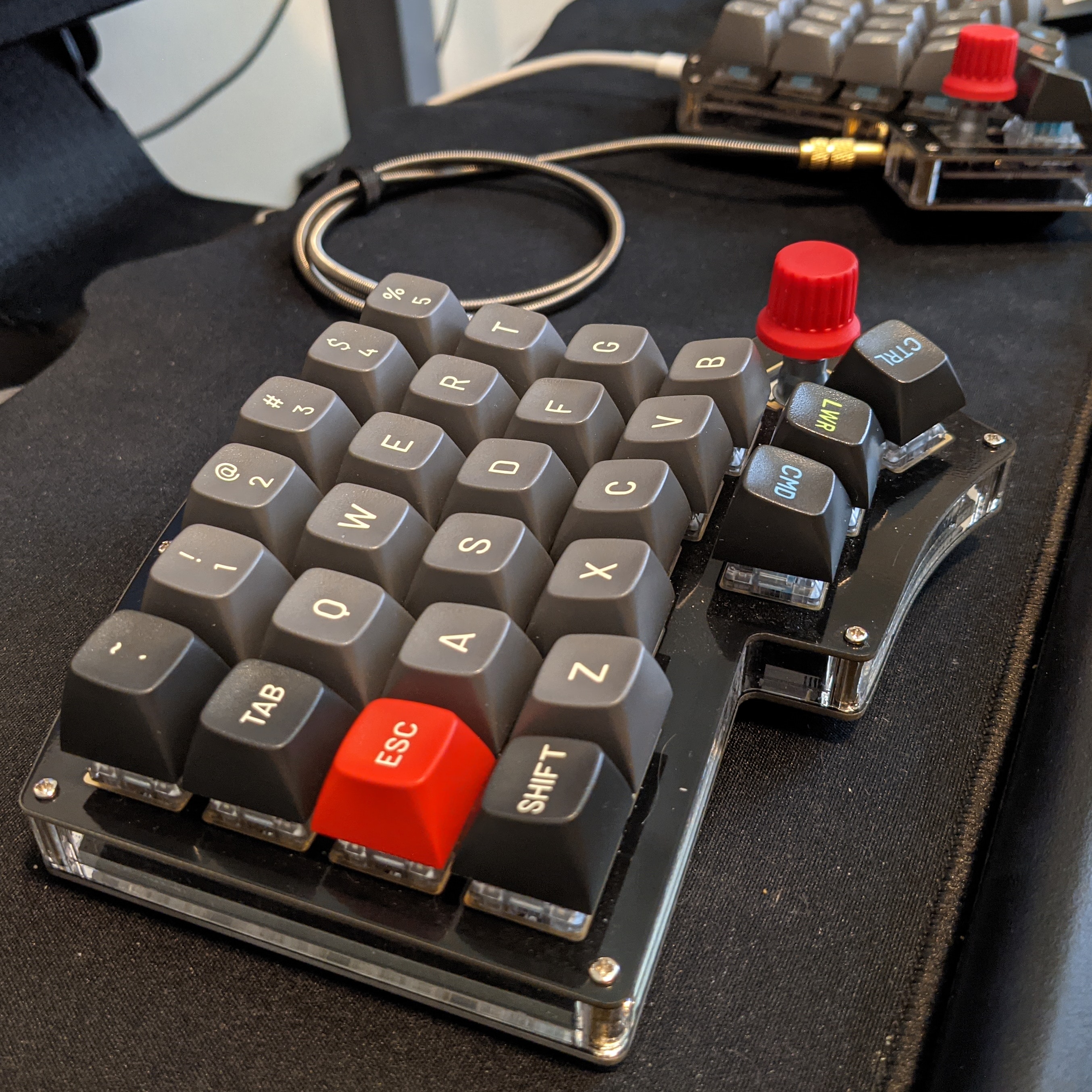 Finally finished my Iris build. | Scrolller