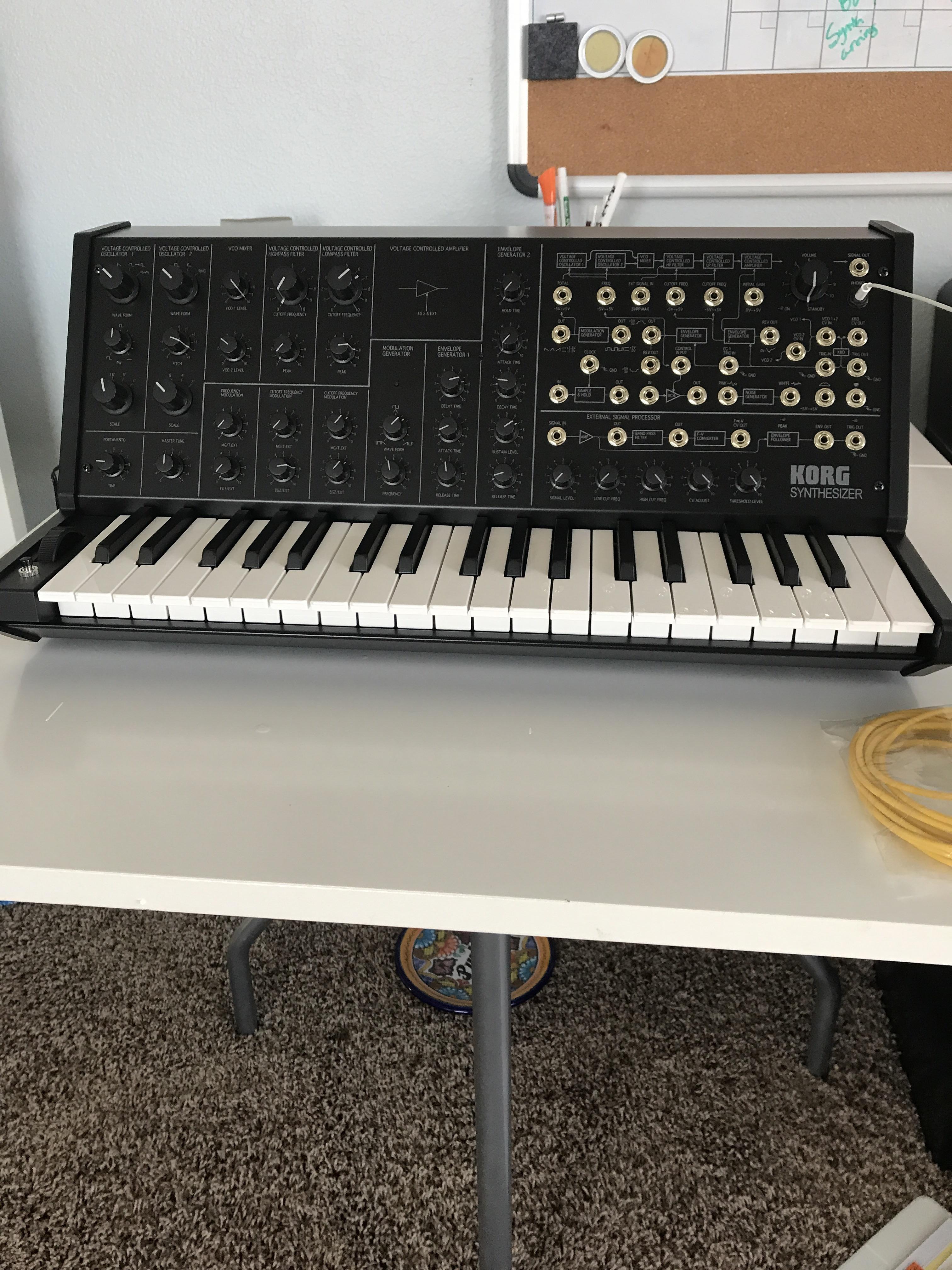 Finally got my first synth! | Scrolller