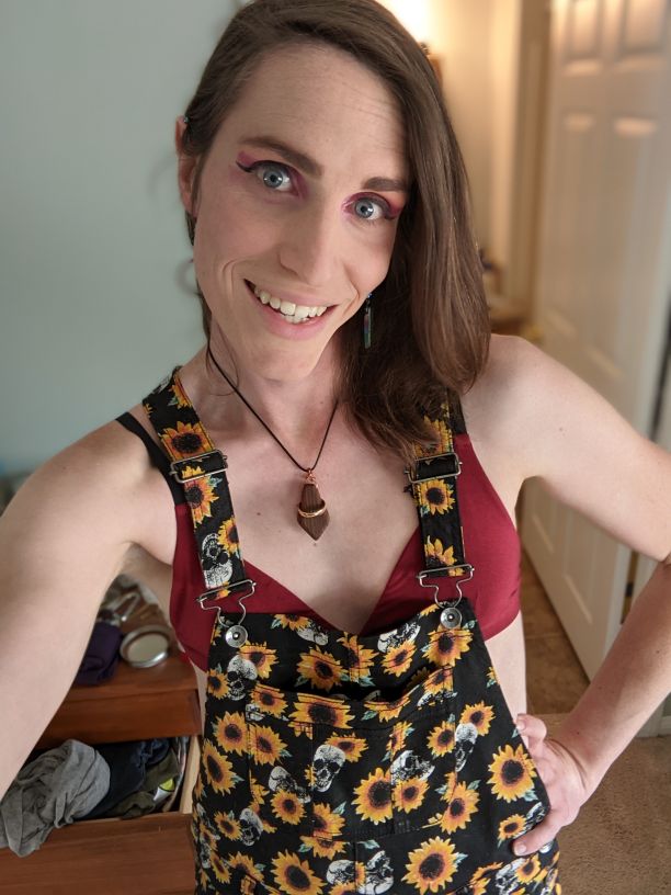 Finally warm enough for my favorite look again! | Scrolller