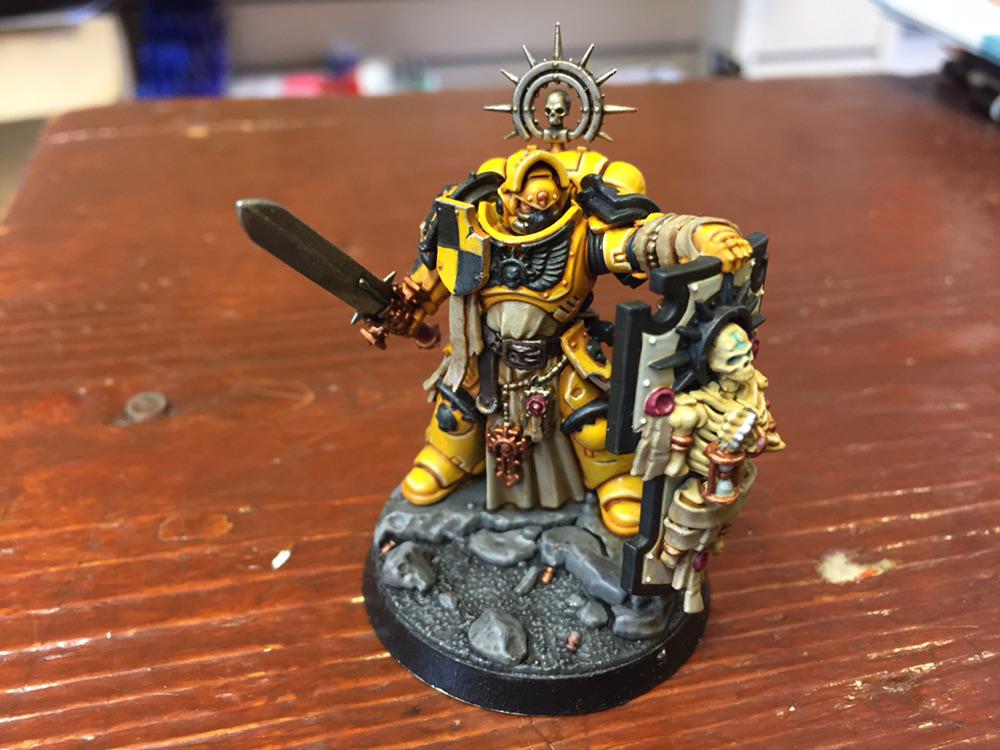 Finished my Primaris Captain! | Scrolller