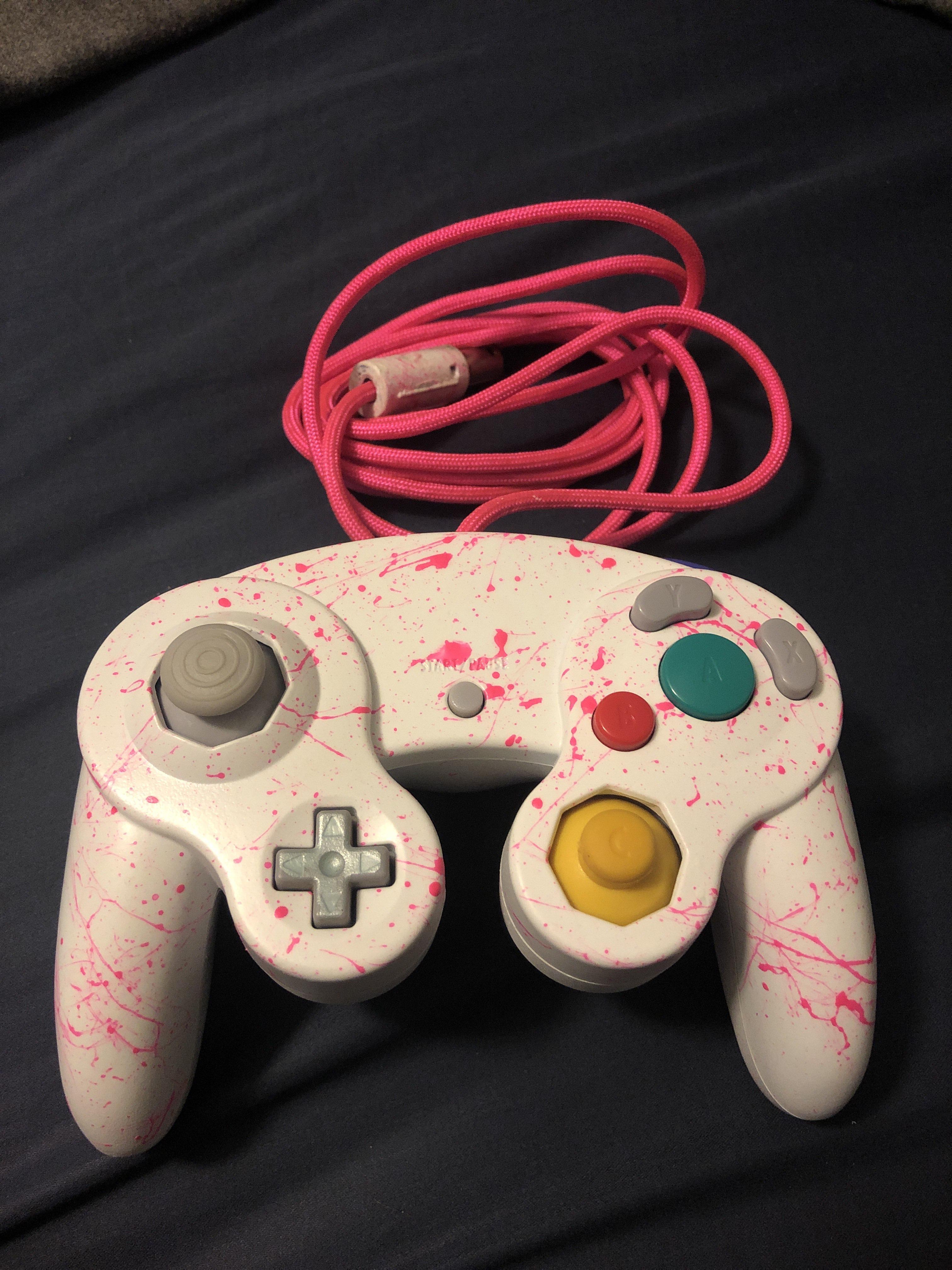 First controller mod I've done and I'm pretty proud of it! What do you all think? | Scrolller