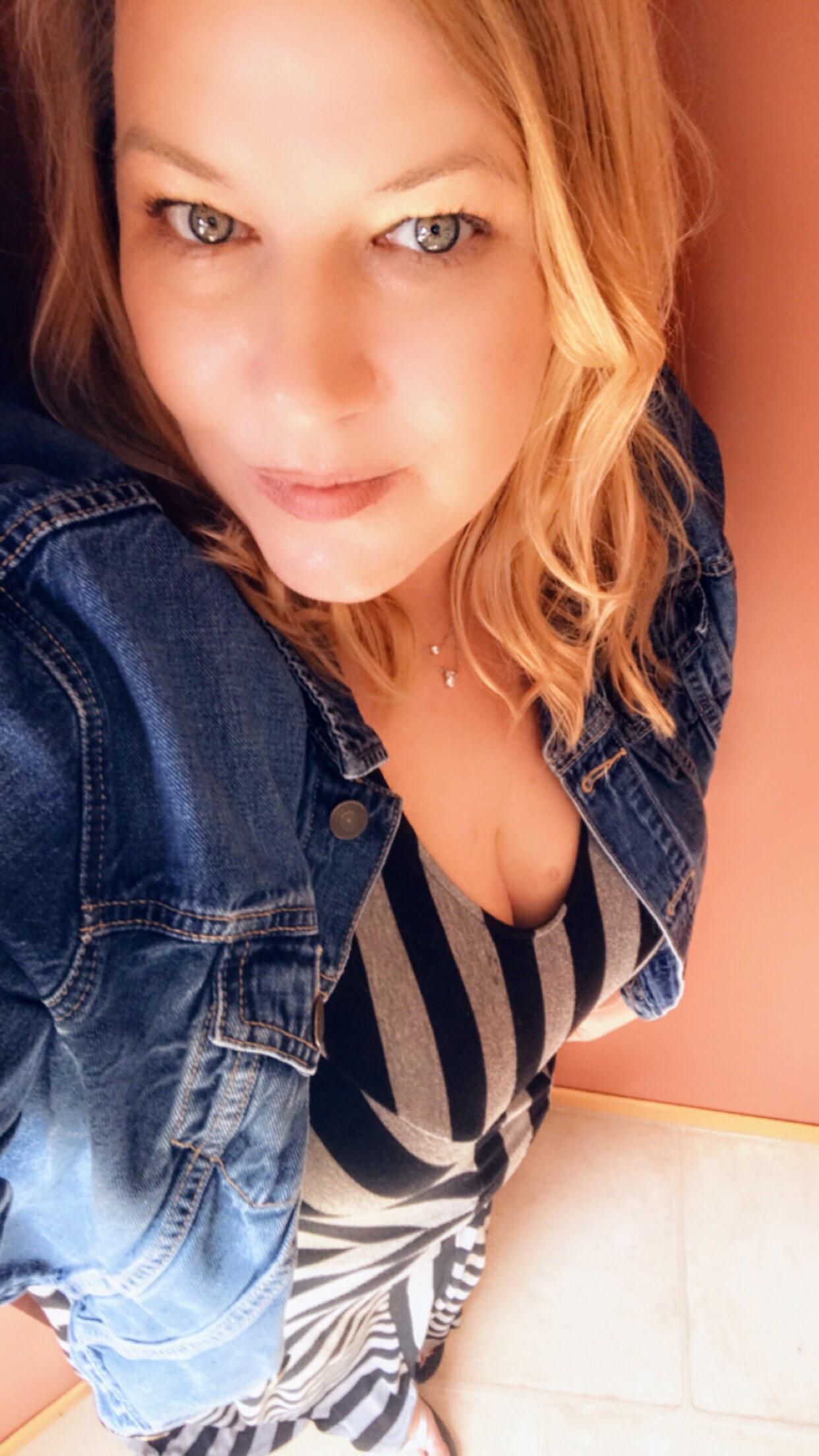 First dress of Spring! | Scrolller