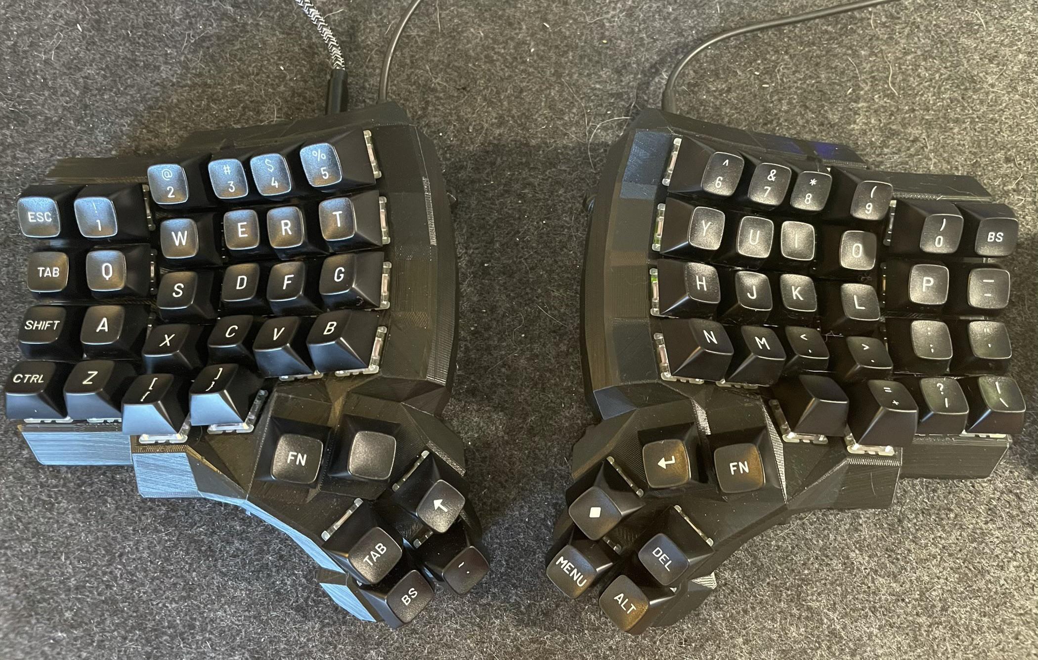 First ergo! Custom keymaps? | Scrolller