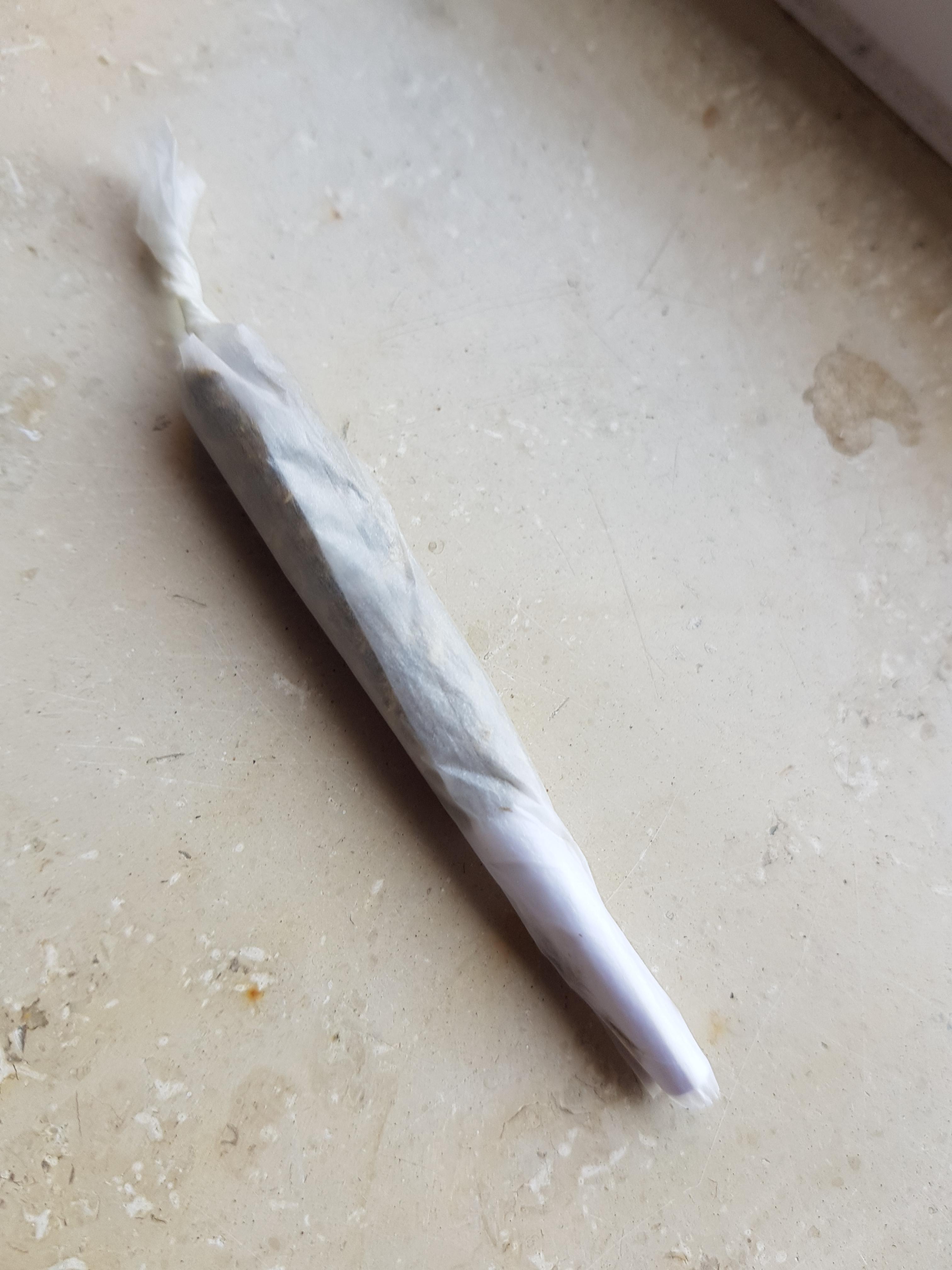 First ever joint rolled by me | Scrolller
