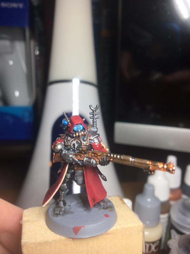 First ever mini! Ave Omnissiah | Scrolller
