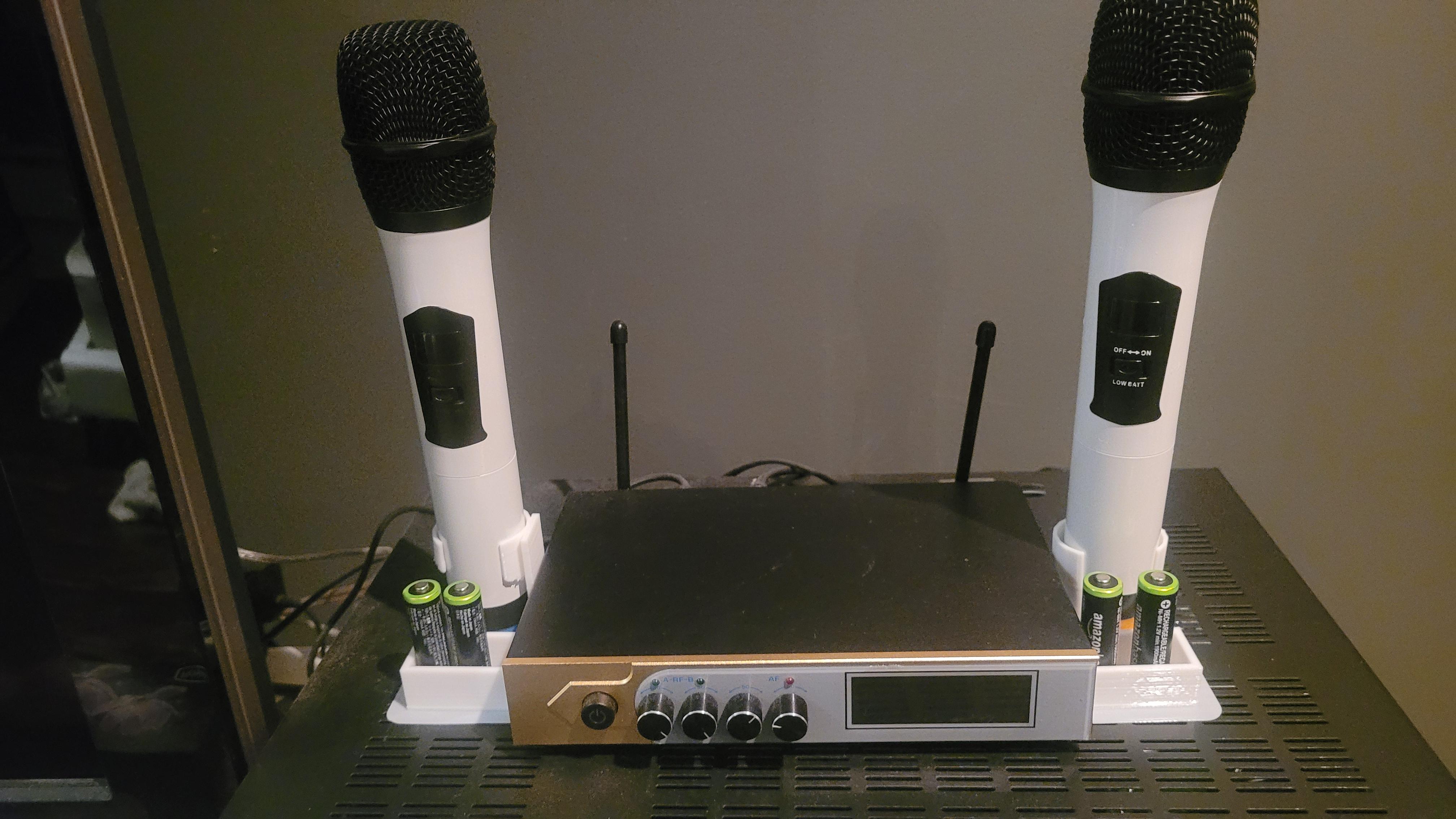 First functional design + print (karaoke mike stands) | Scrolller