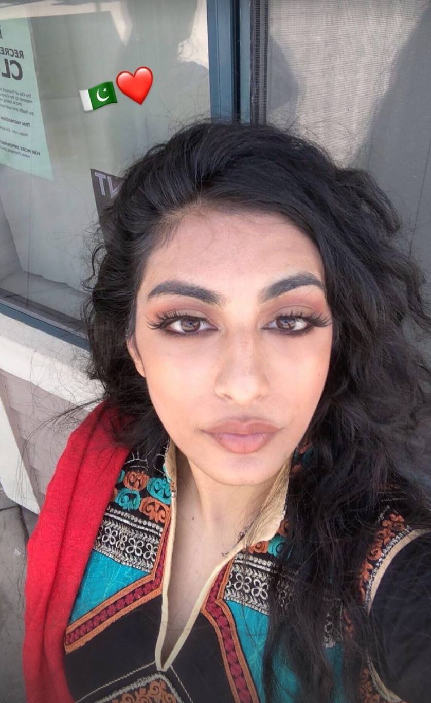 First impressions? :)) | Scrolller