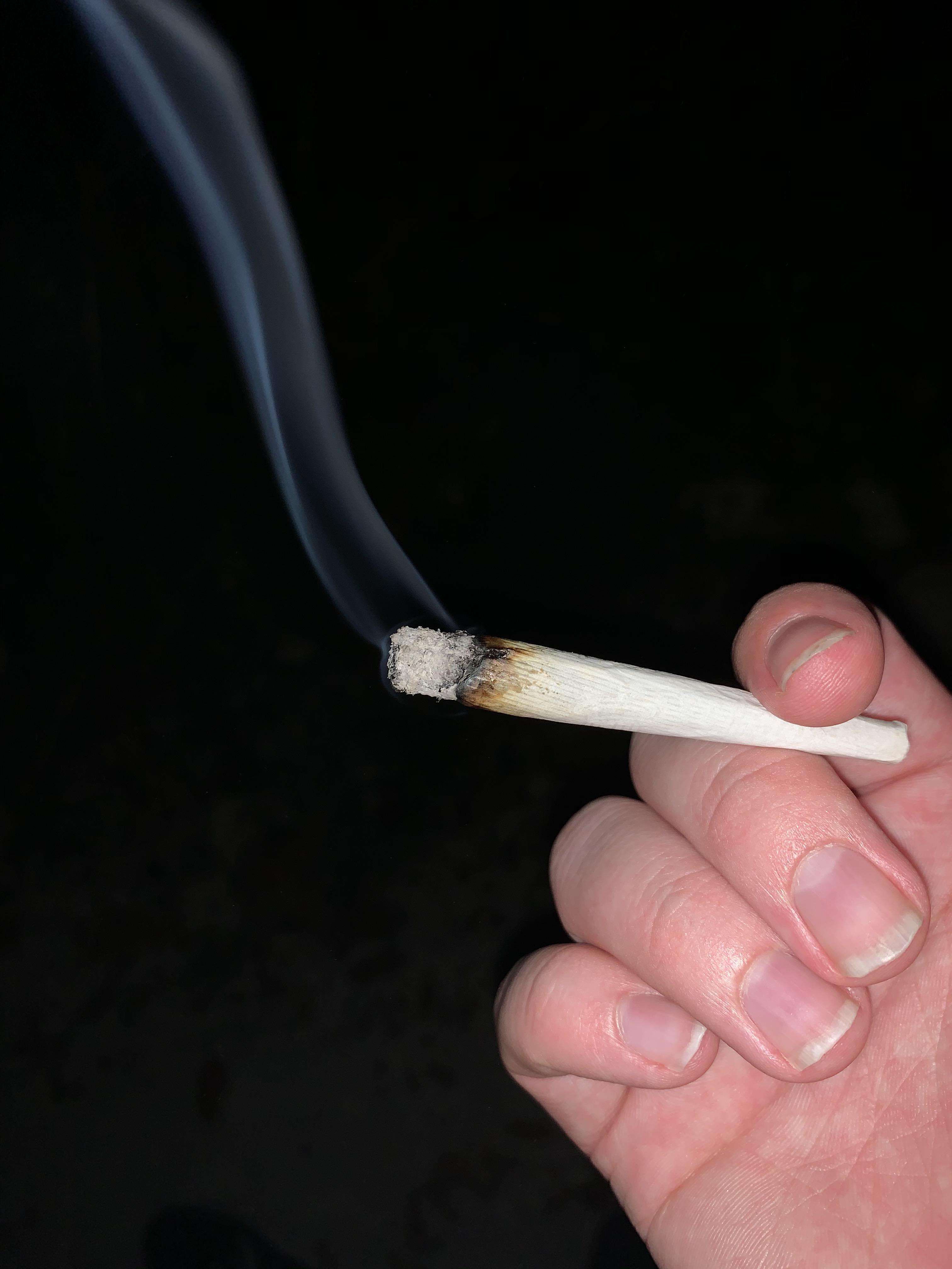 First joint I rolled in over 2 months. Perfect ash | Scrolller