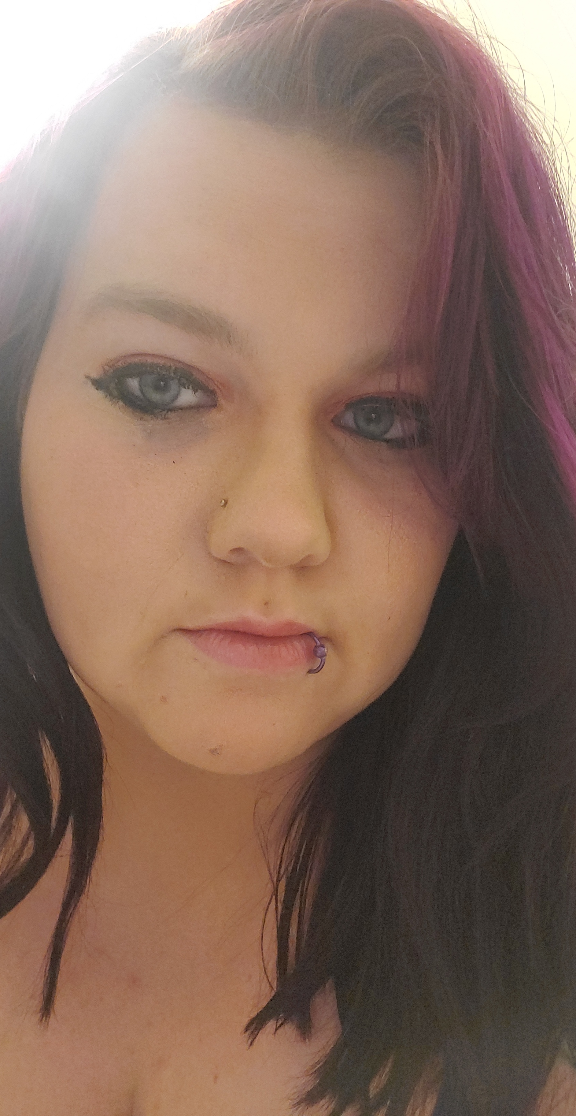 First time doing eyeliner | Scrolller