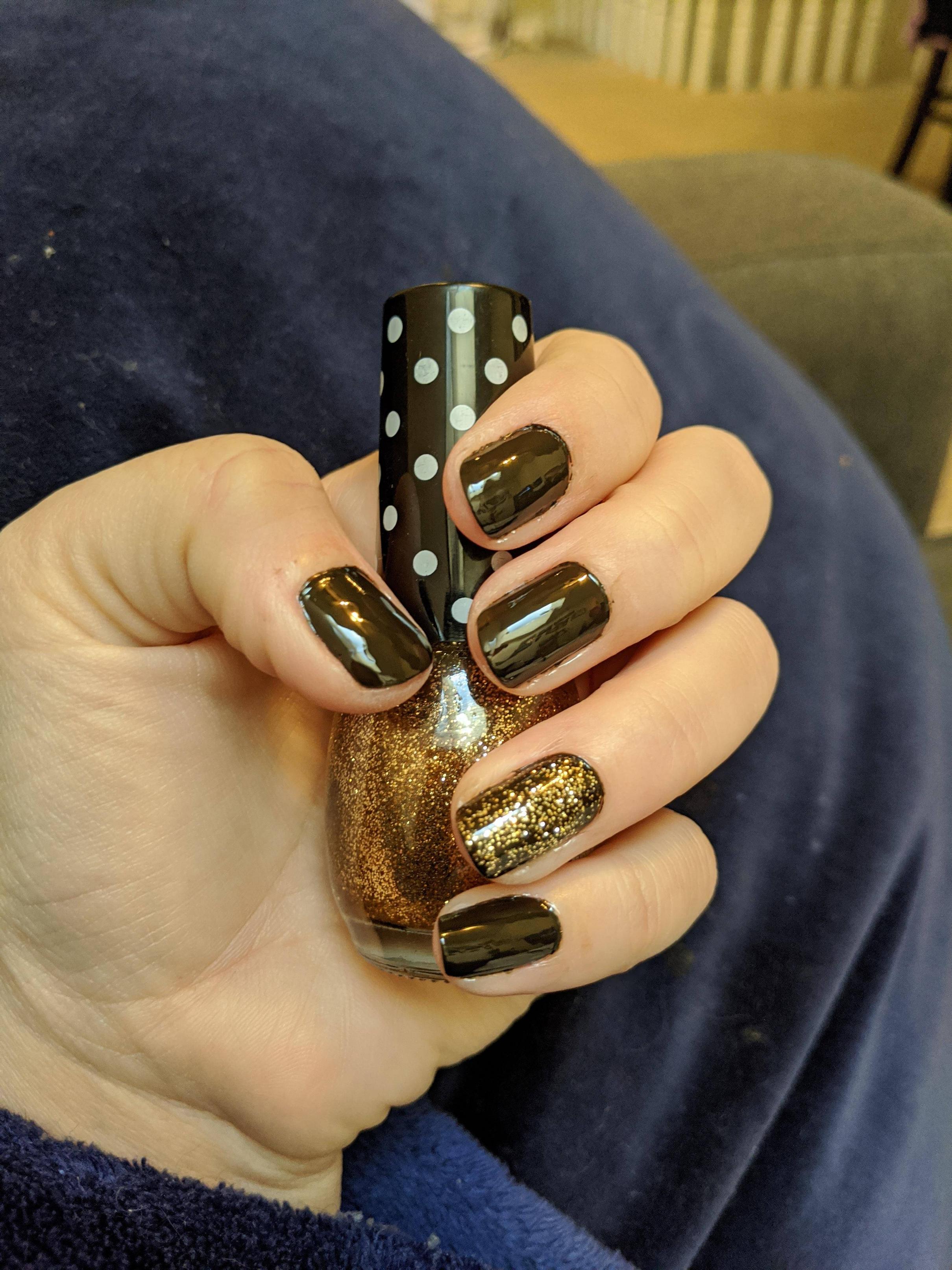 First time posting. Game day nails! | Scrolller