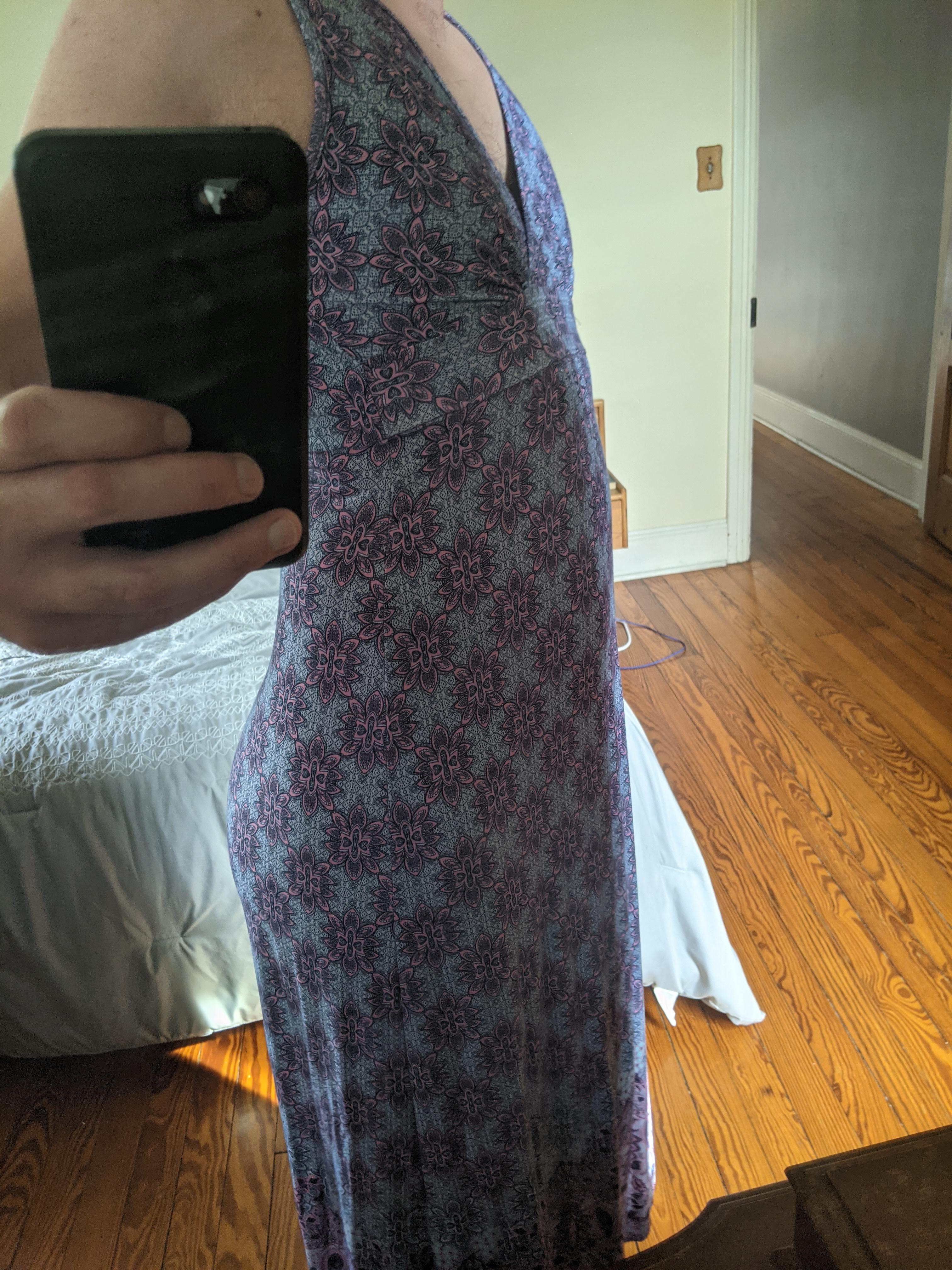 First time posting here. Hi! I like light flowy dresses. | Scrolller