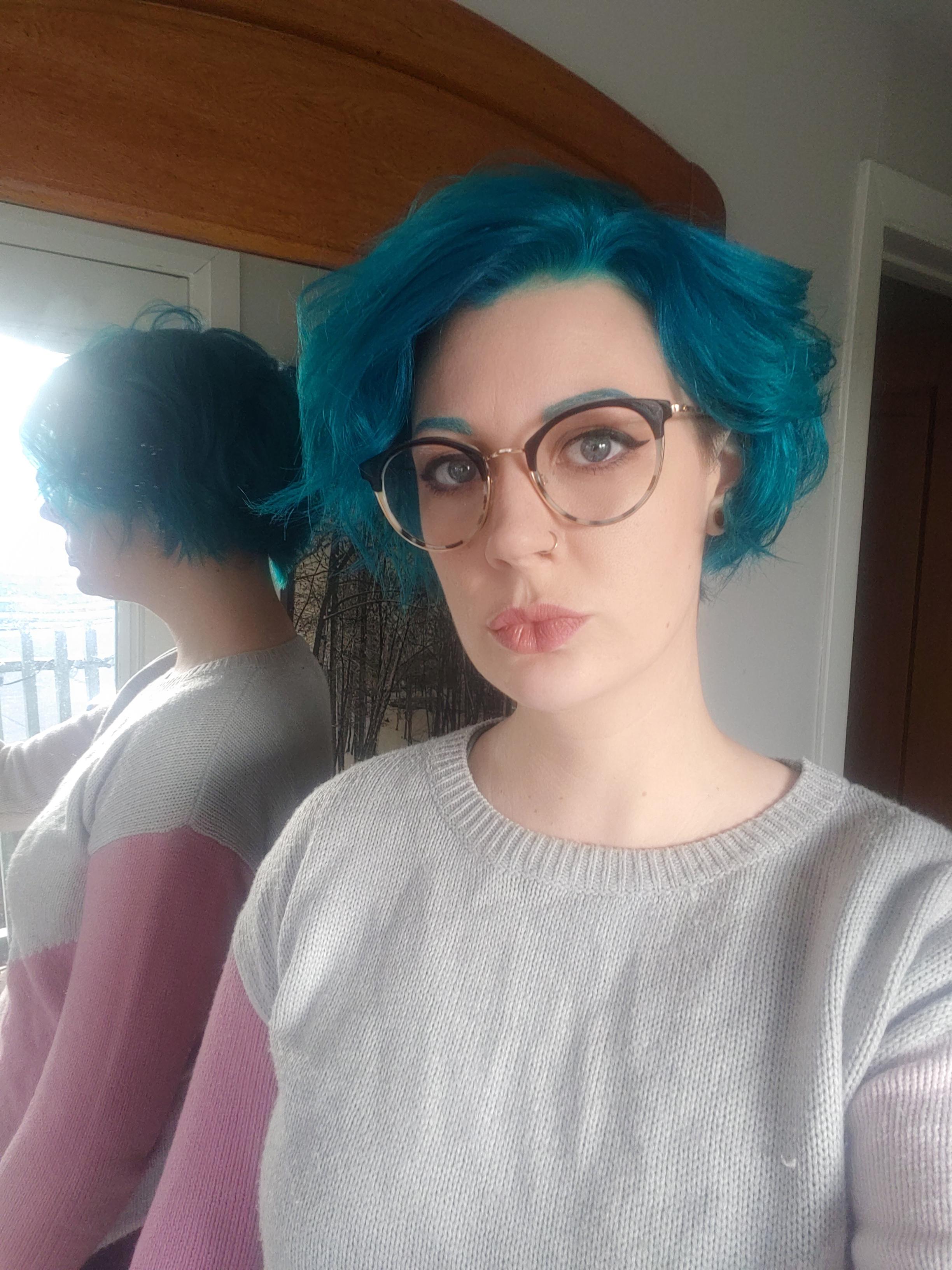 First time touching up my own roots: arctic fox aquamarine | Scrolller