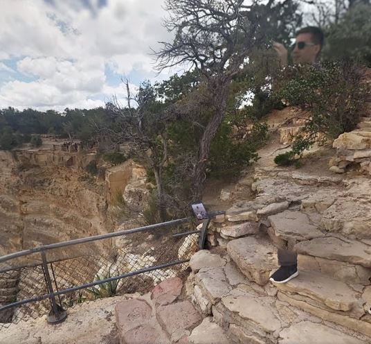 Floating Man @ The Grand Canyon | Scrolller