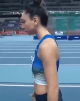 Florentina Iusco, Long Jump | Scrolller