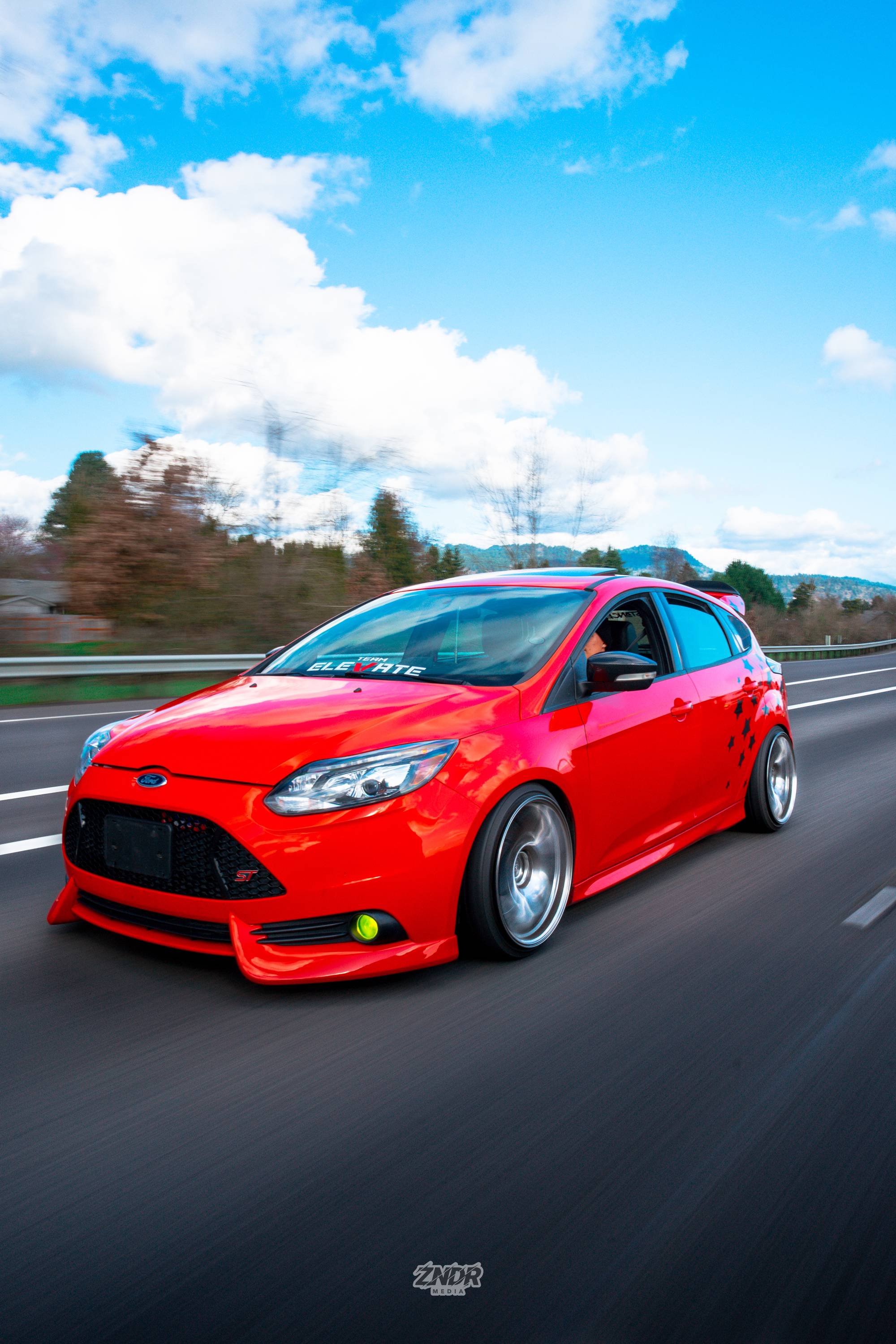 Focus ST Rolling Shot | Scrolller