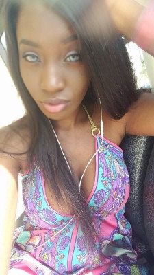 For those that can't resist lovely emerald eyes | Scrolller