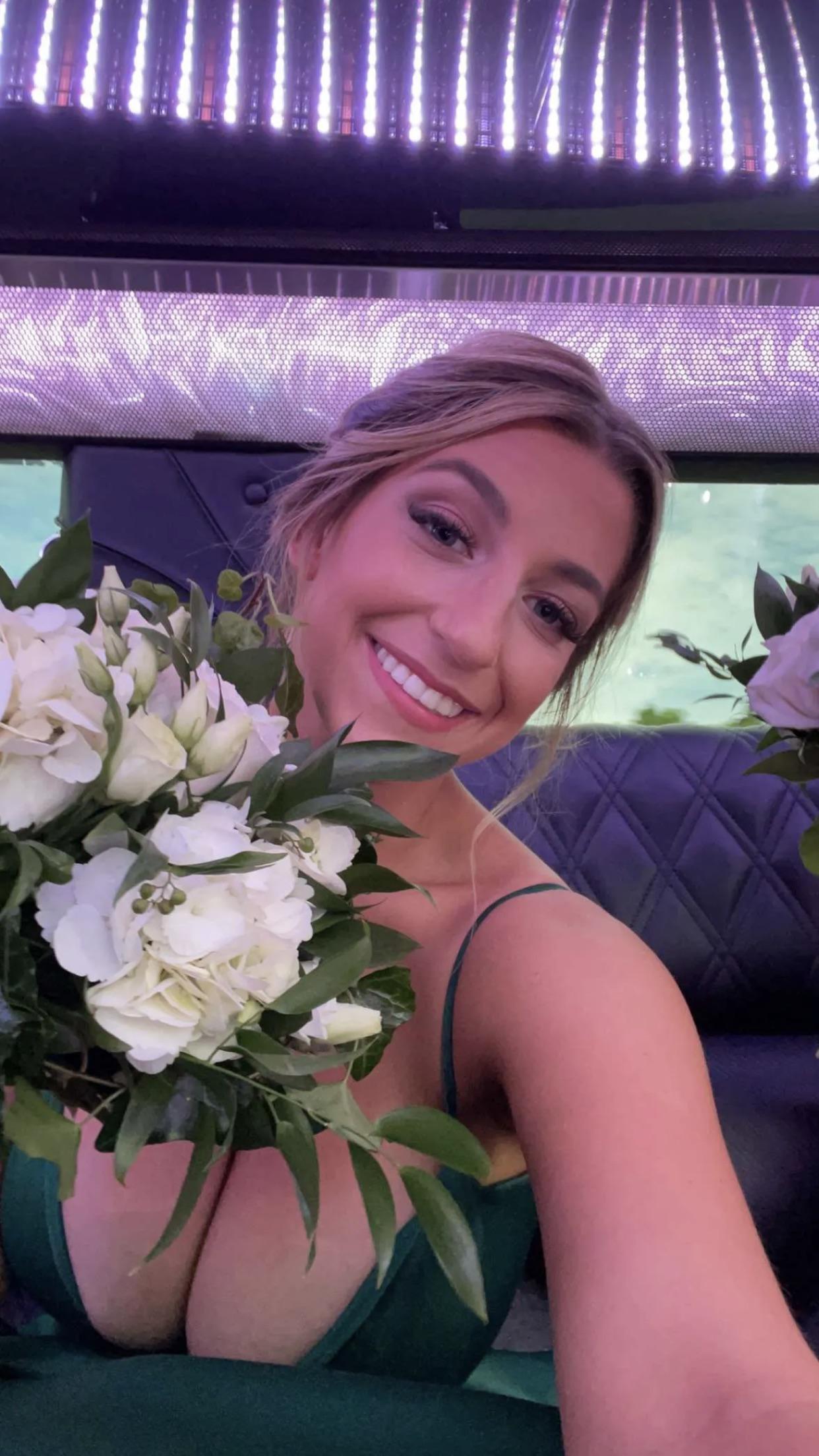 Forgot a picture. 😬 | Scrolller