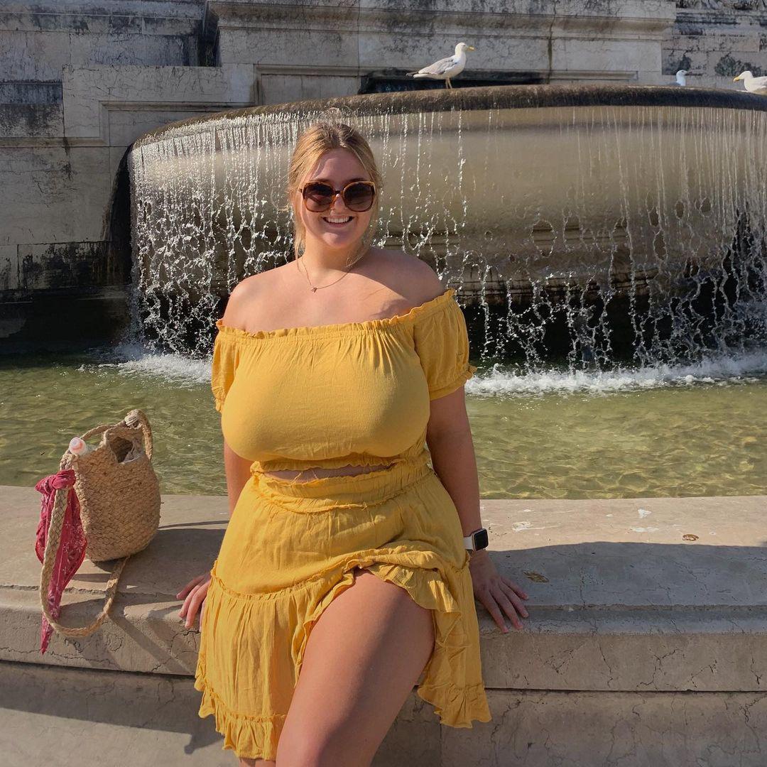 Fertility goddess | Scrolller