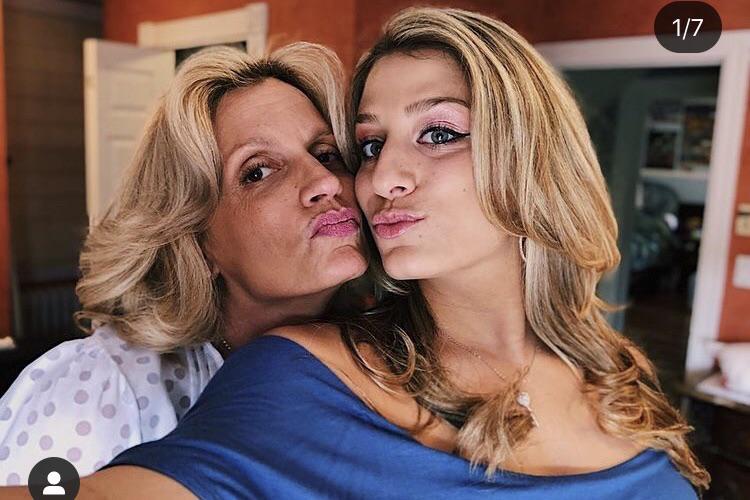 Francesca and her hot mom | Scrolller
