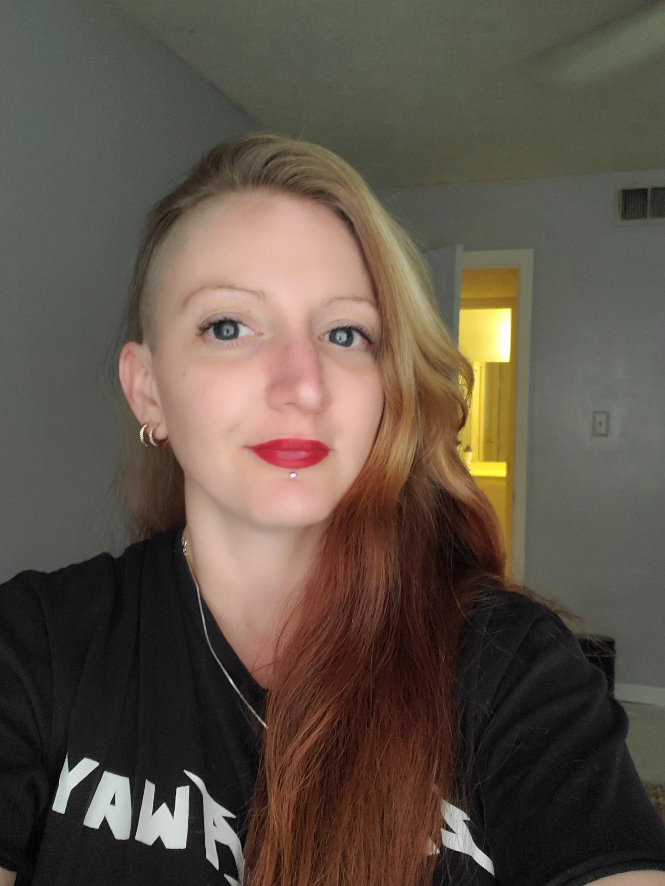 Fresh cut feeling (female 30) | Scrolller