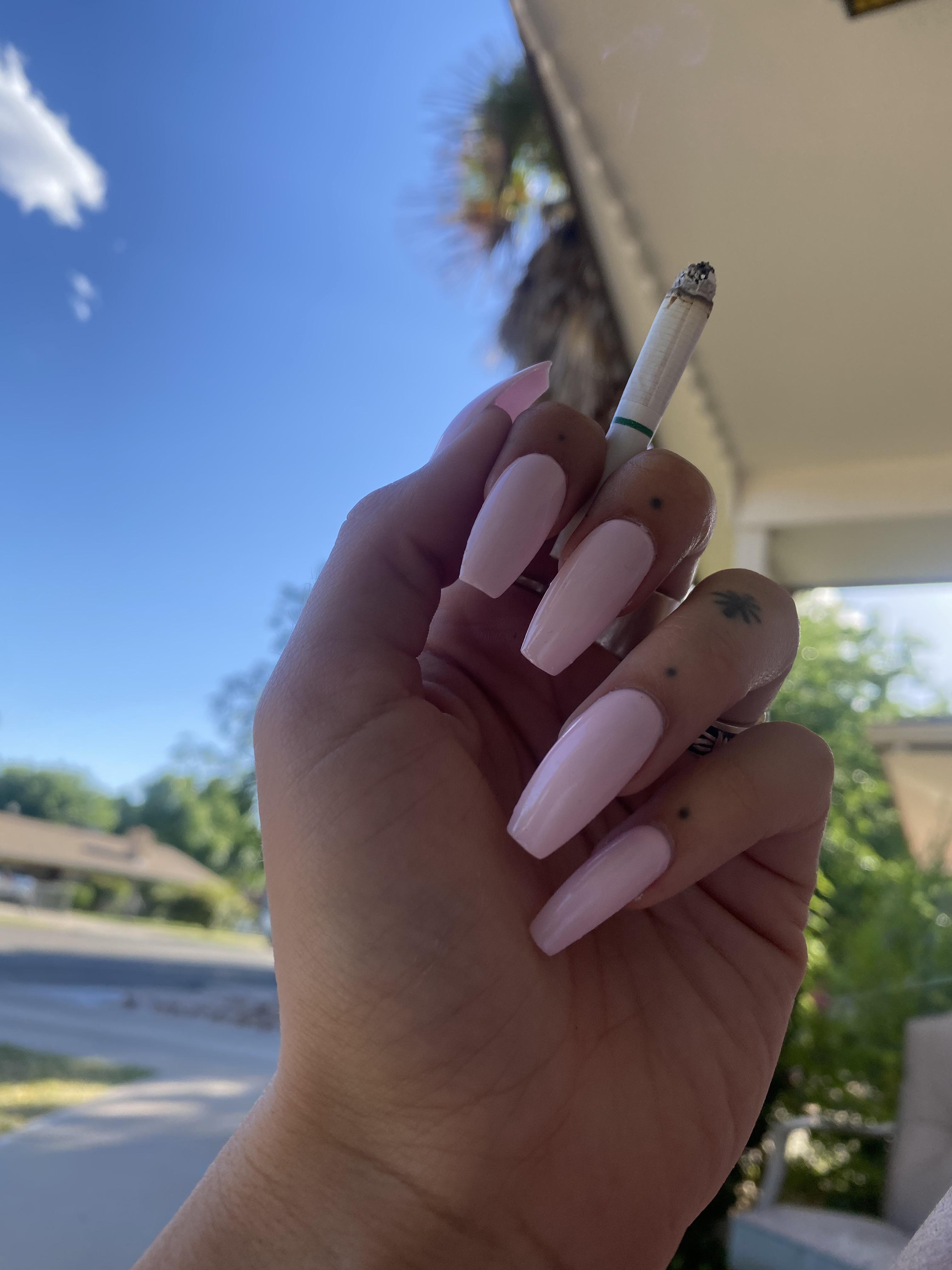 Fresh nails for my long fingers. 💖 | Scrolller