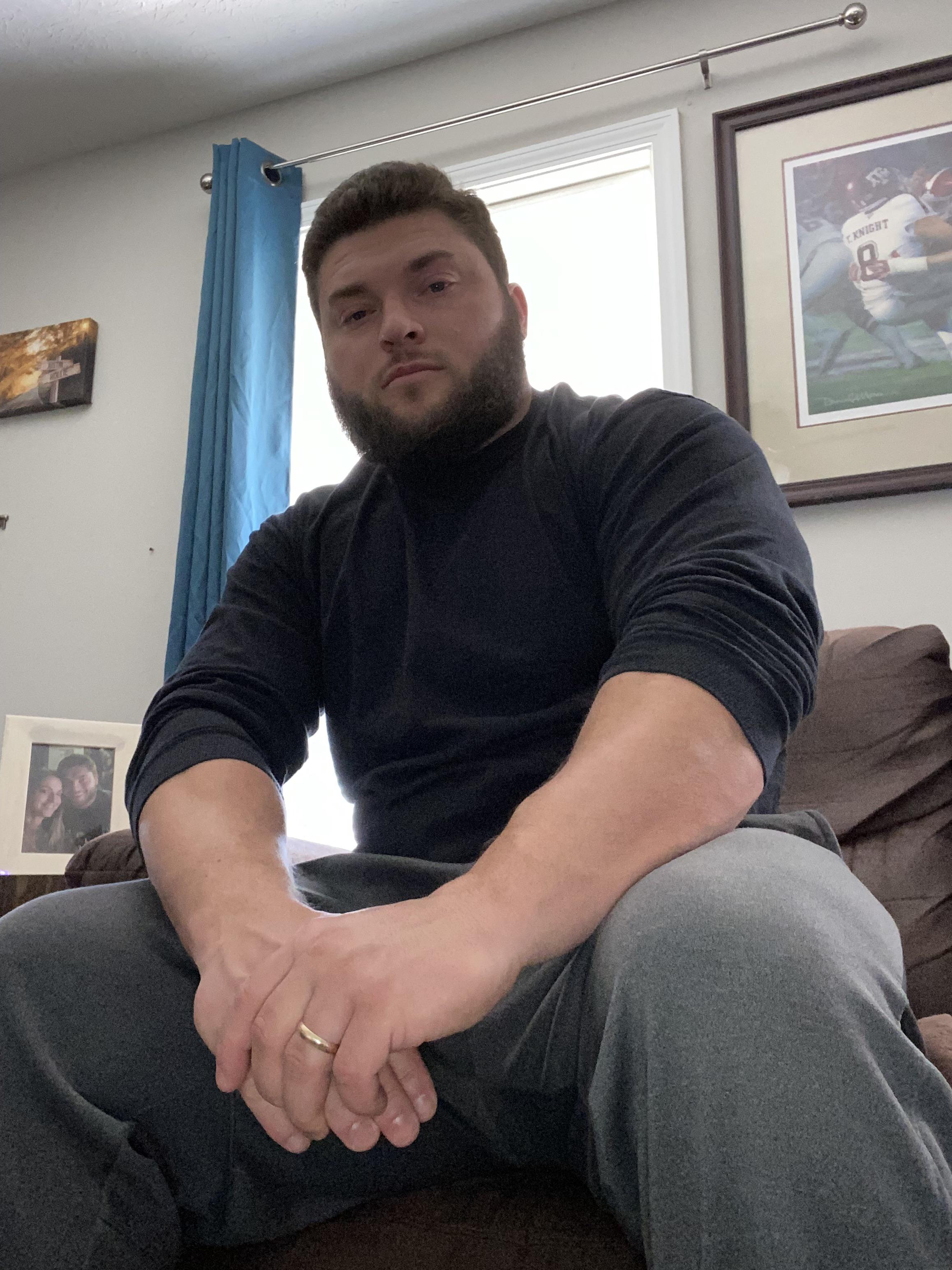 Friday eve | Scrolller