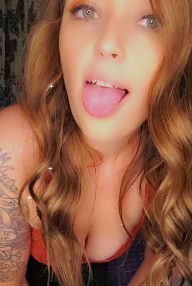 Friday thank goodness! Hello weekend 😁 | Scrolller