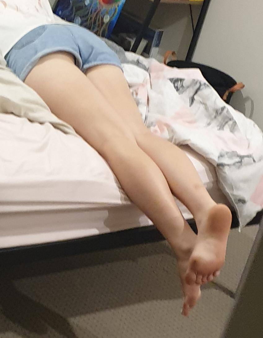 Friend fell asleep across the bed | Scrolller