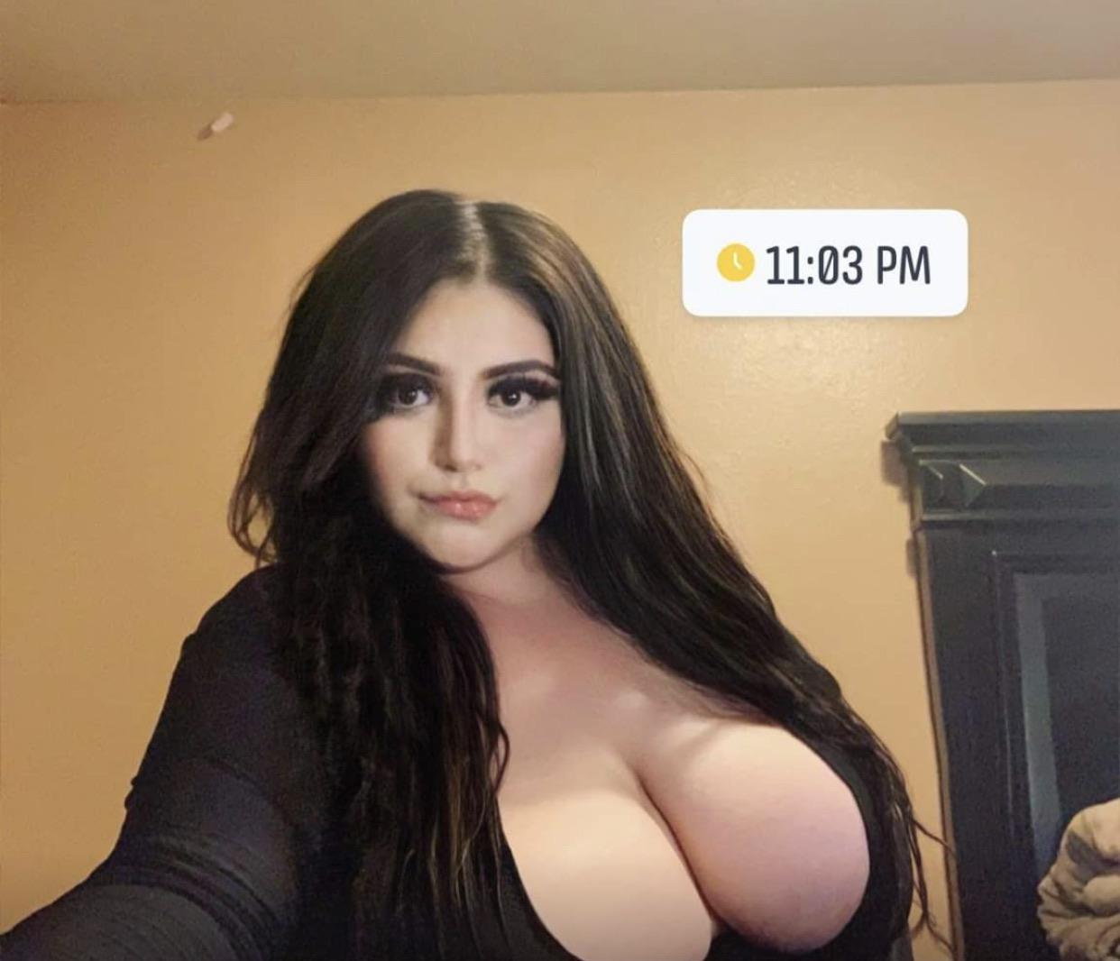 Discover more like AnaliSanchezx: From her FB and Related Content | Scrolller