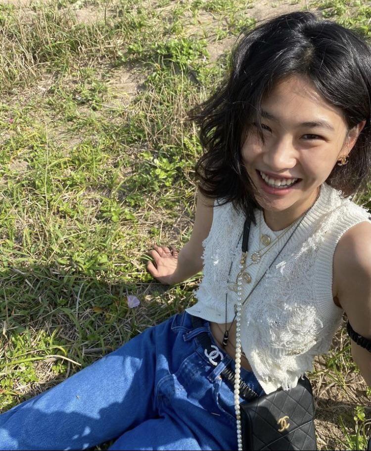 From Twitter Scrolller