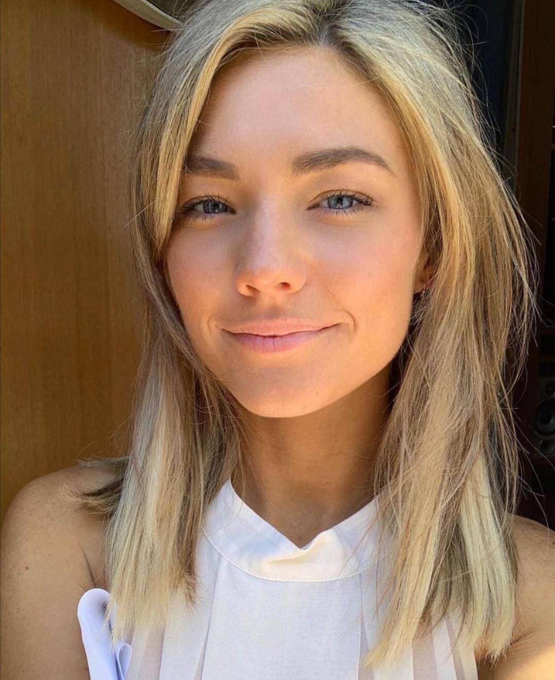 Frosted Hair | Scrolller