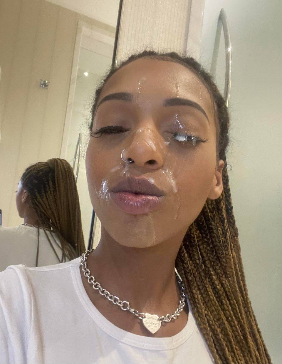 Bria Backwoods Cum Selfie 1 | Scrolller