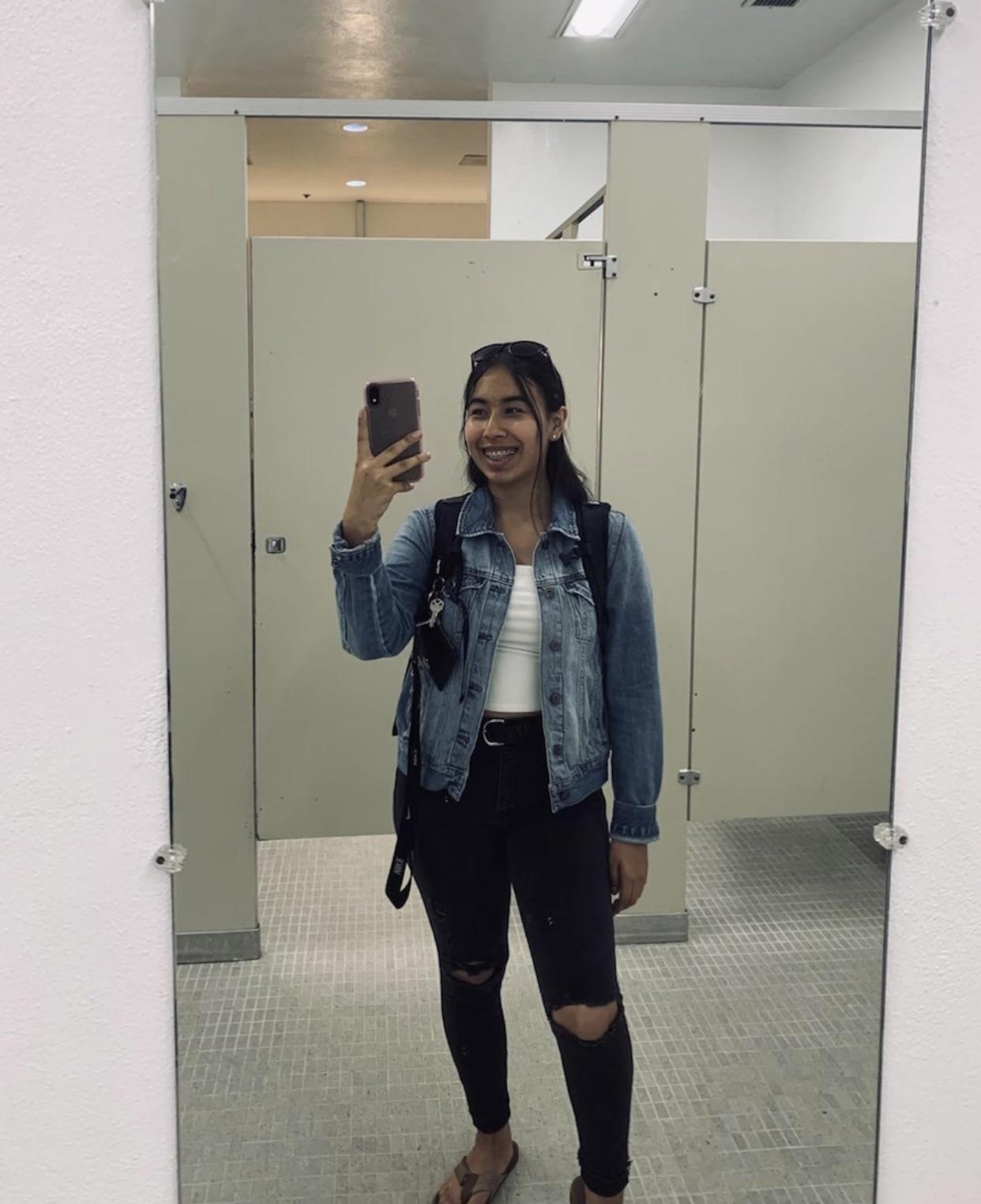 fuckable? if yeah, where you wanna do it? here in the bathroom stall or somewhere else? | Scrolller