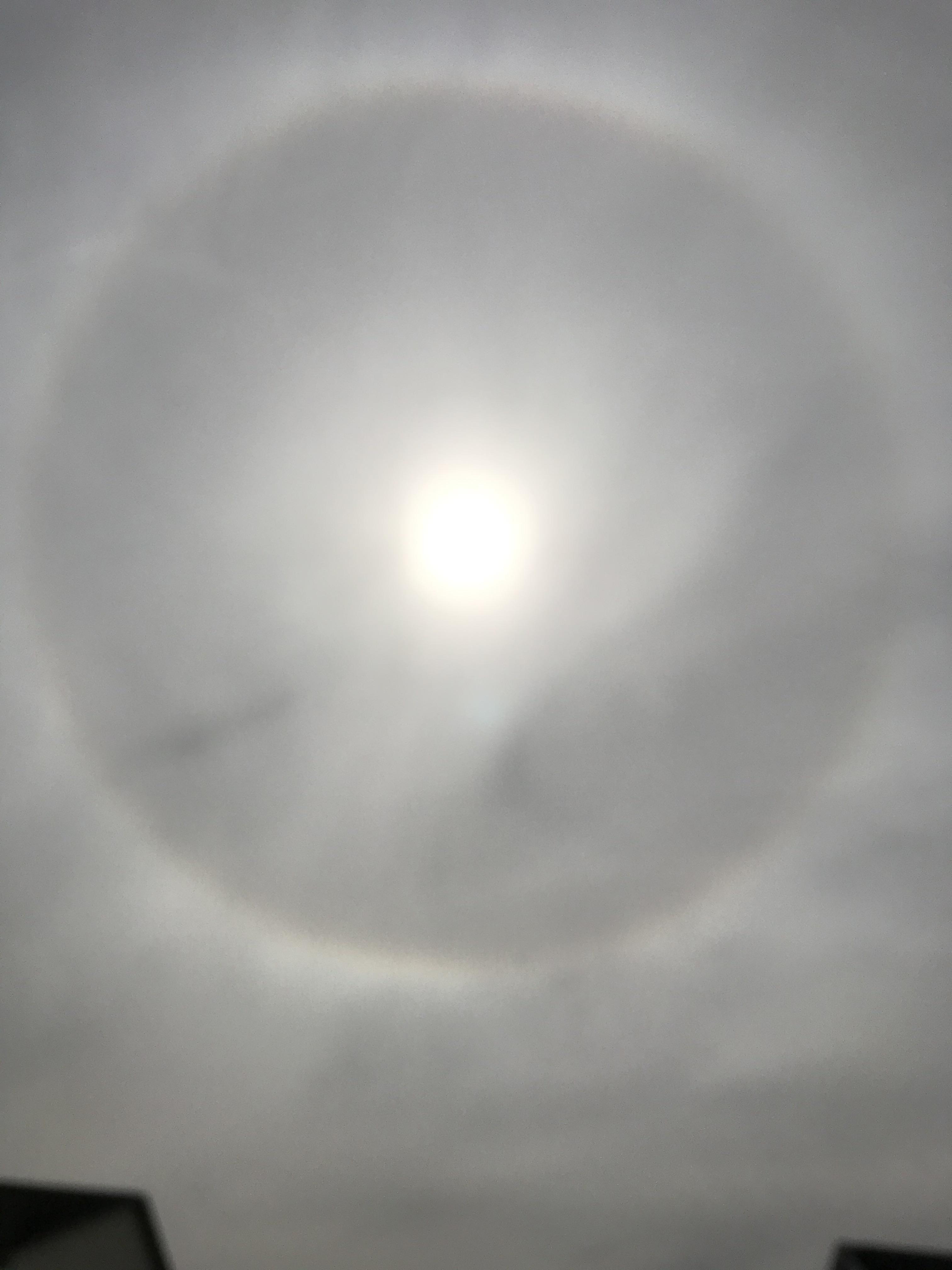 Full circle rainbow that’s weird | Scrolller