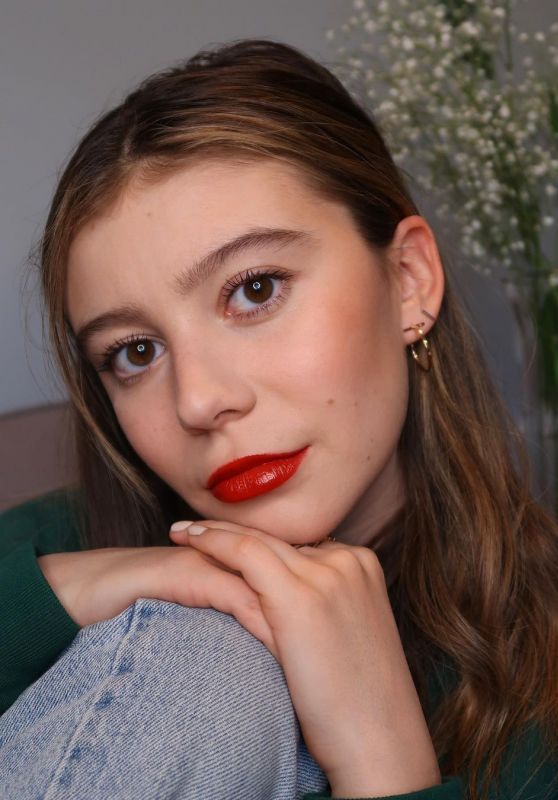 G Knight Hannelius | Scrolller