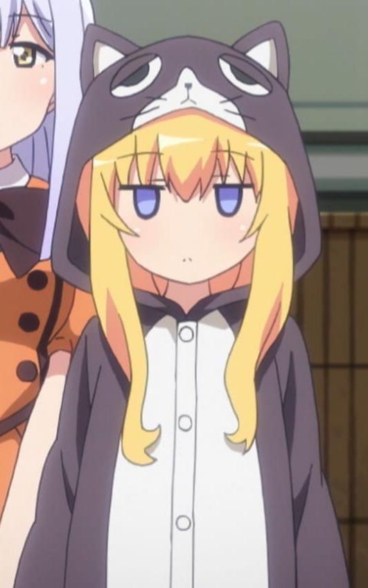 gabu in her halloween costume | Scrolller