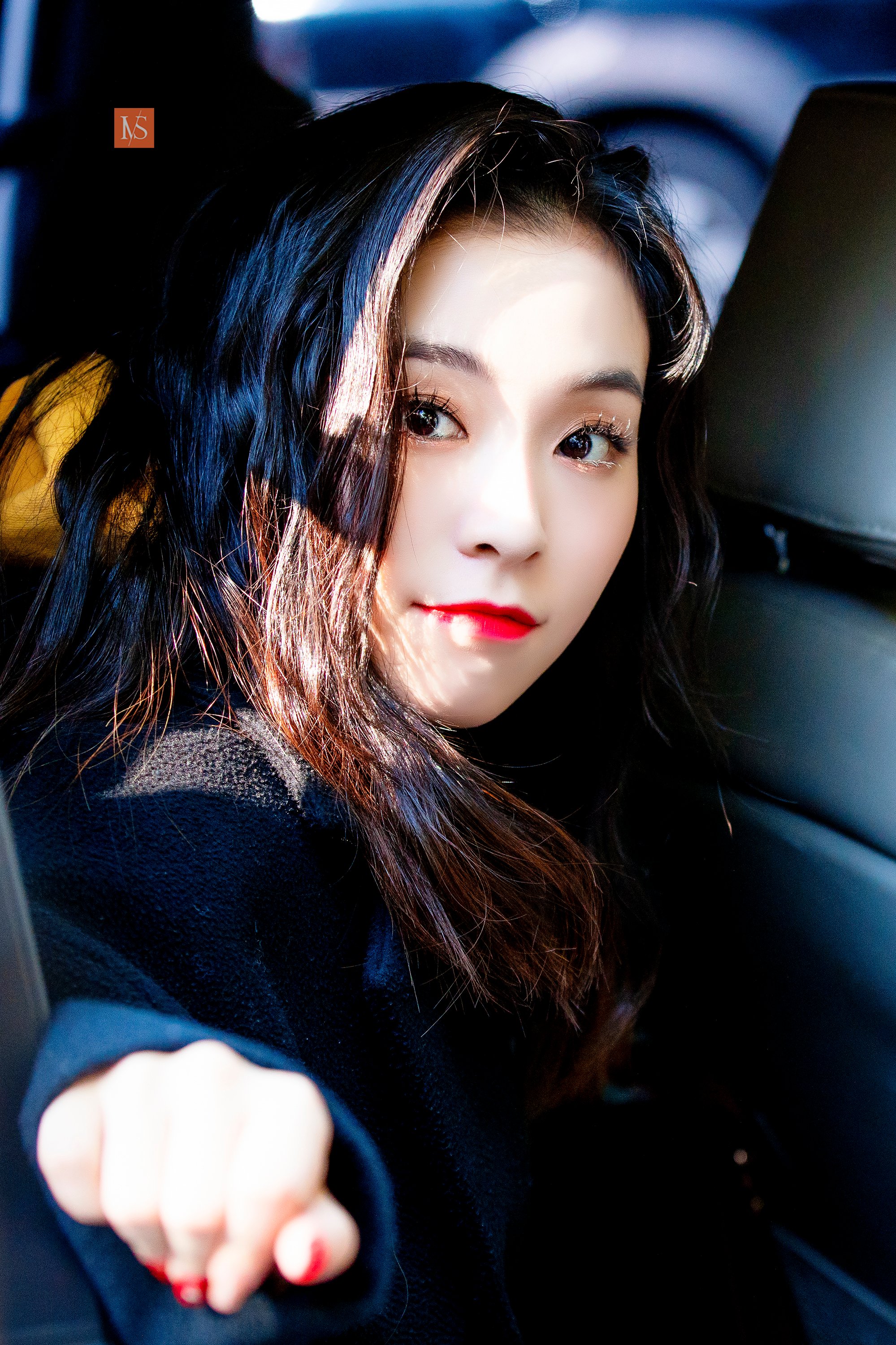 Gahyeon | Scrolller