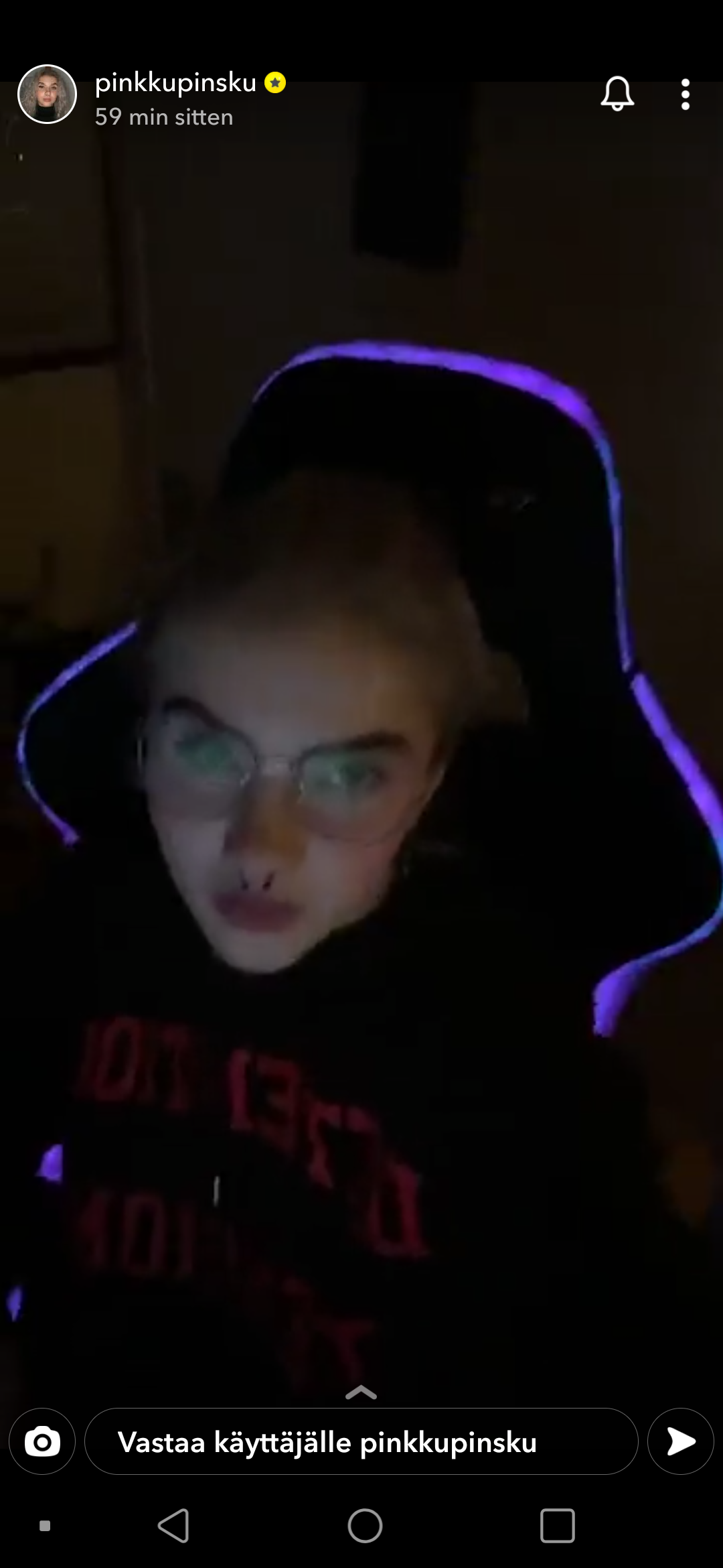 Gamer Girl Scrolller