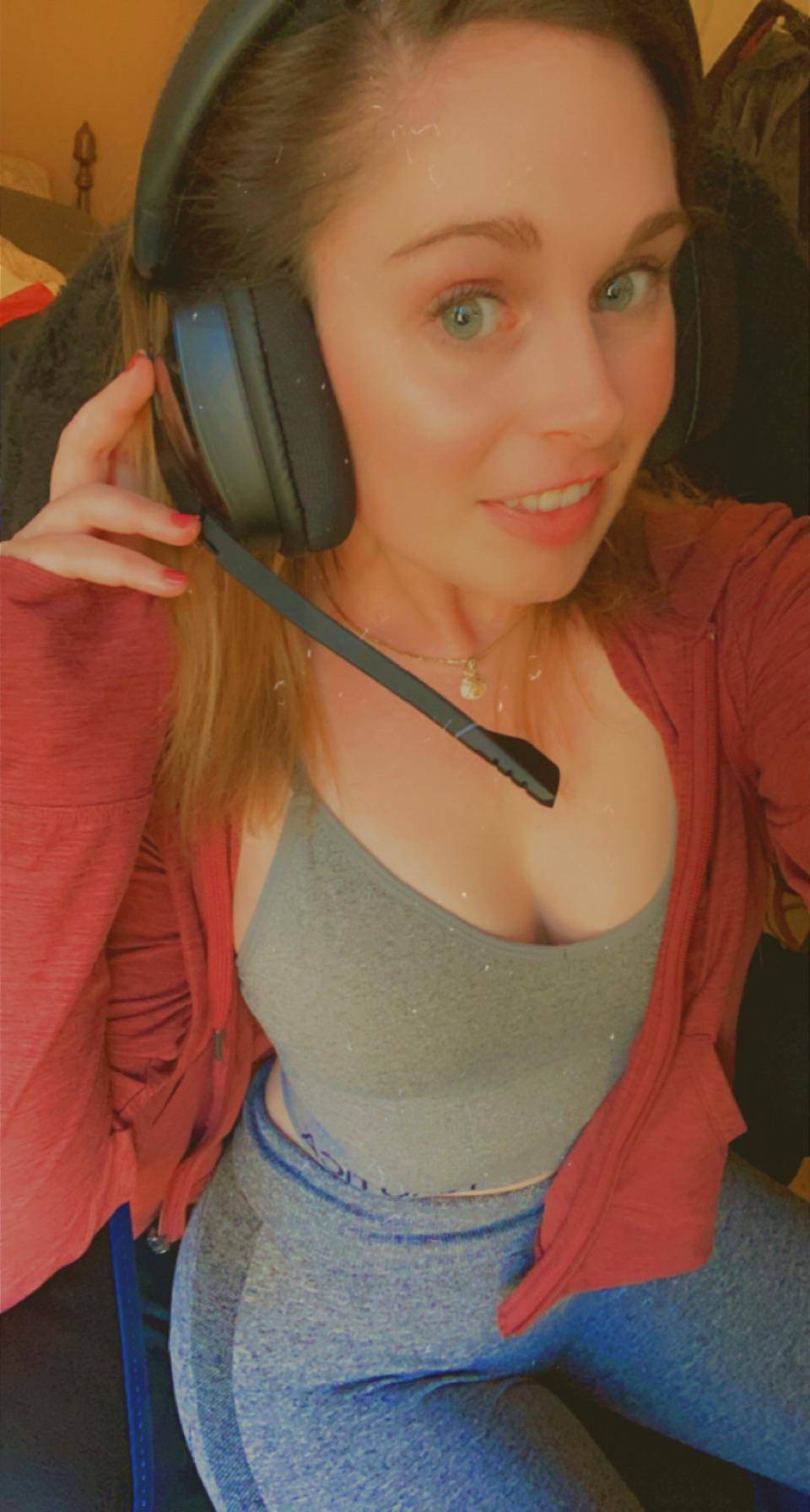 Gaming (18+) | Scrolller