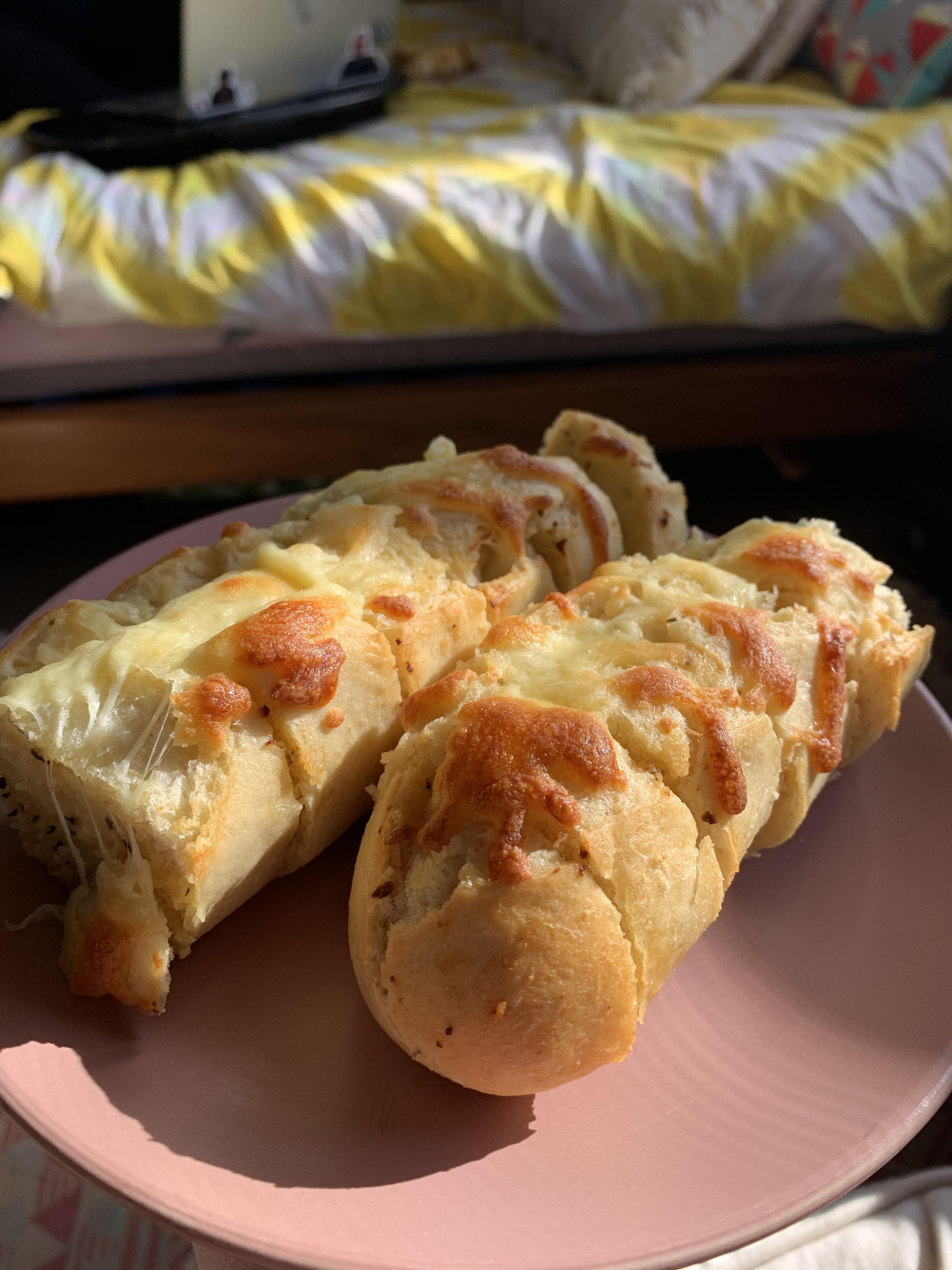 Garlic Bread | Scrolller