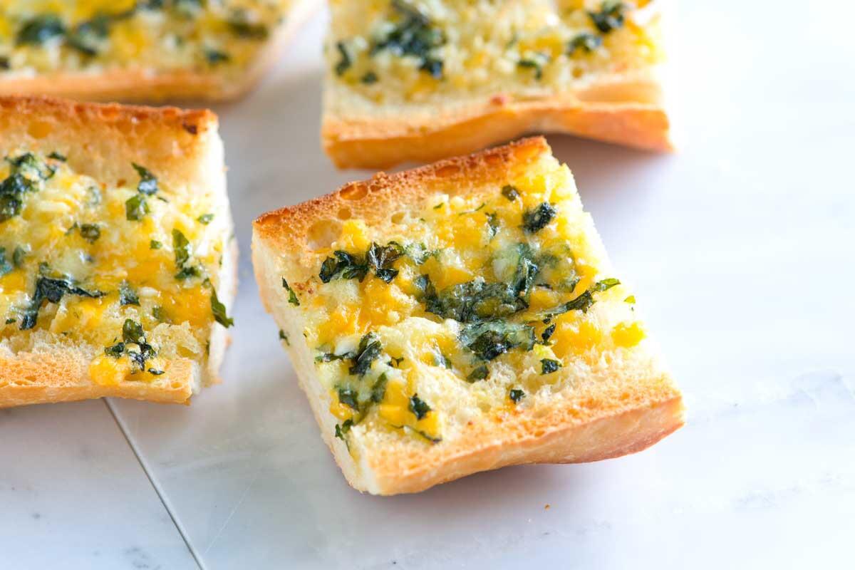 Garlic bread | Scrolller