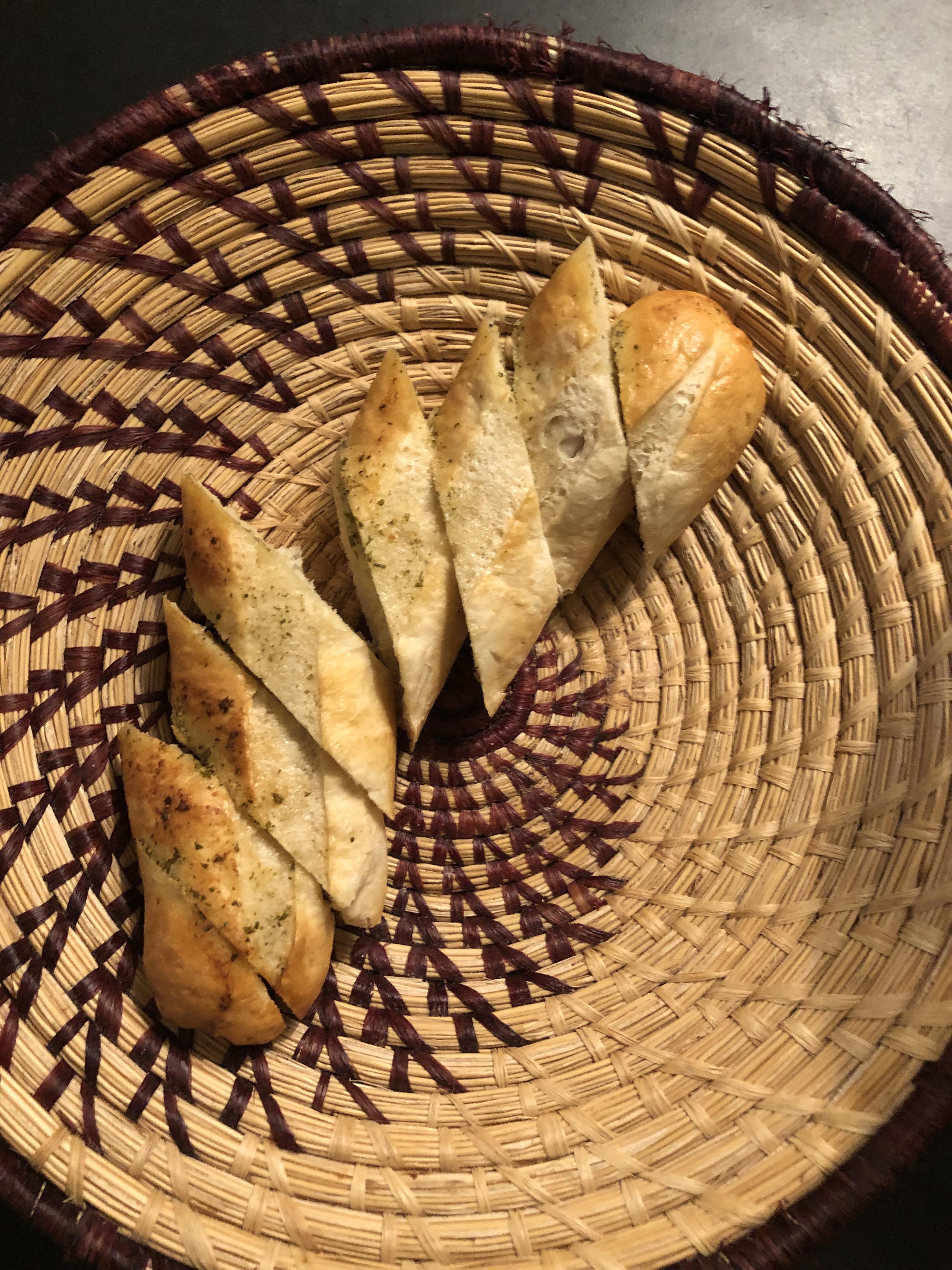 Garlic bread | Scrolller