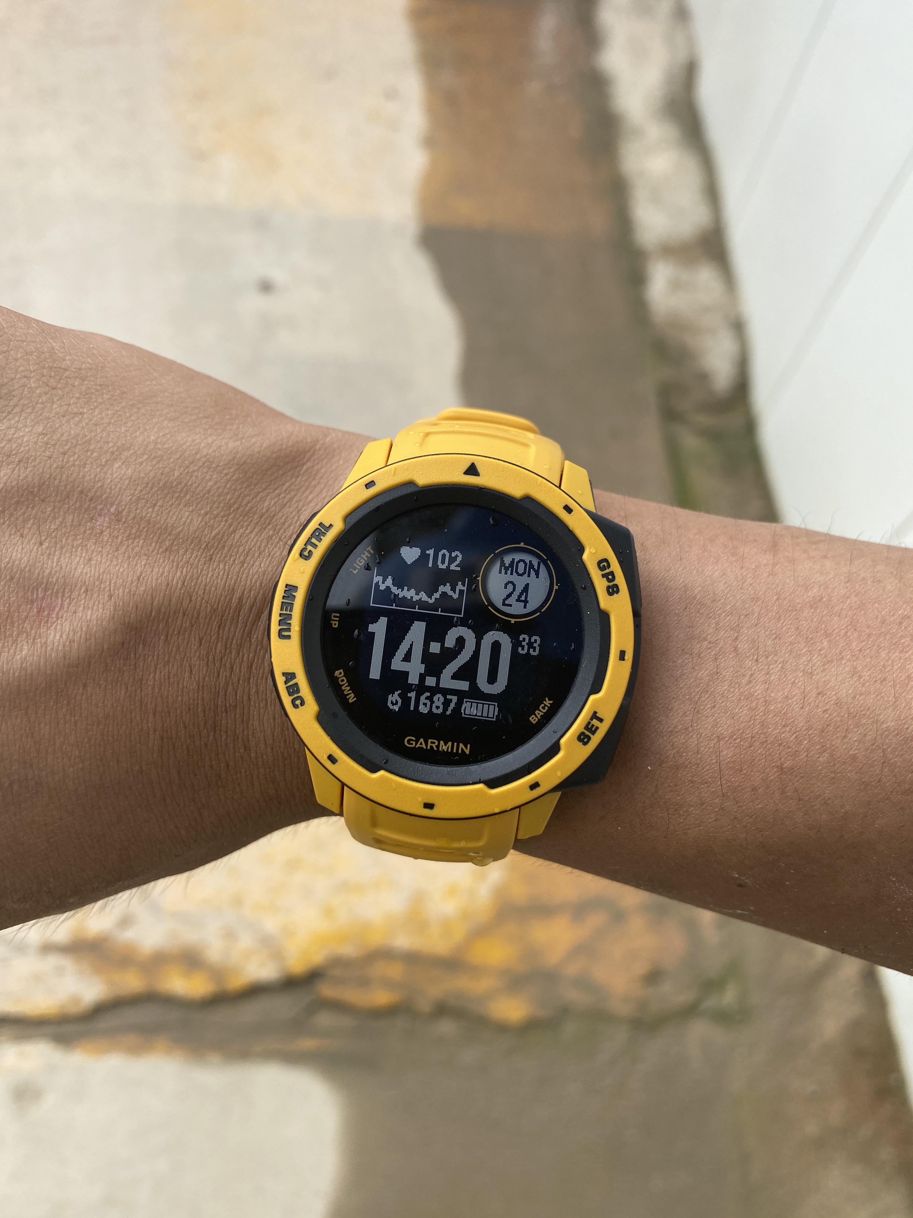 Garmin Instinct Sunburst | Scrolller