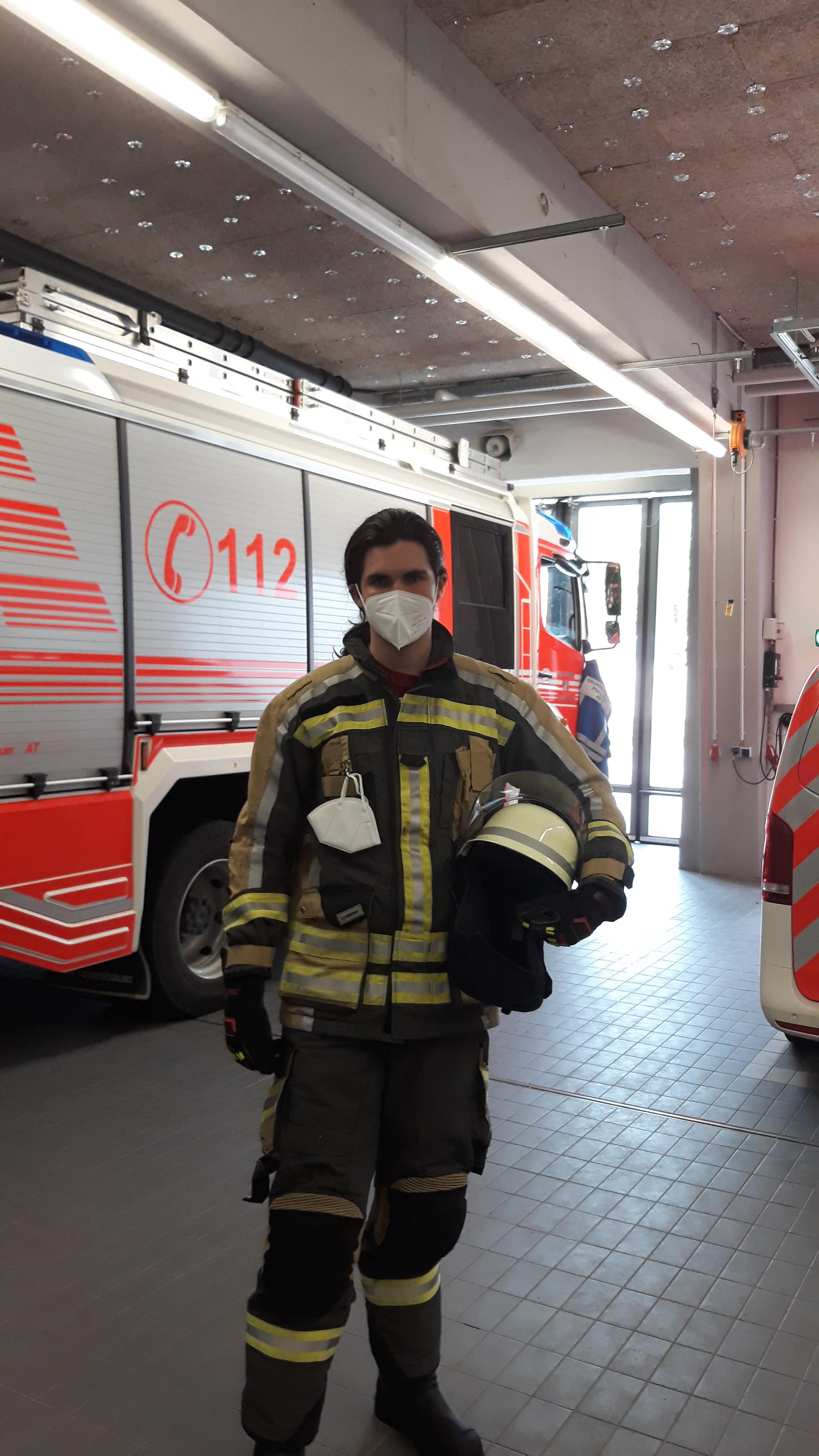 Germany's first non-binary firefighter? | Scrolller