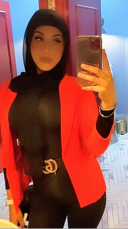 Get the feeling she can be naughty | Scrolller