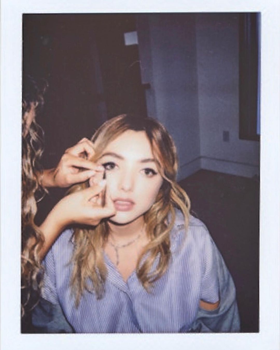 Getting get makeup done | Scrolller