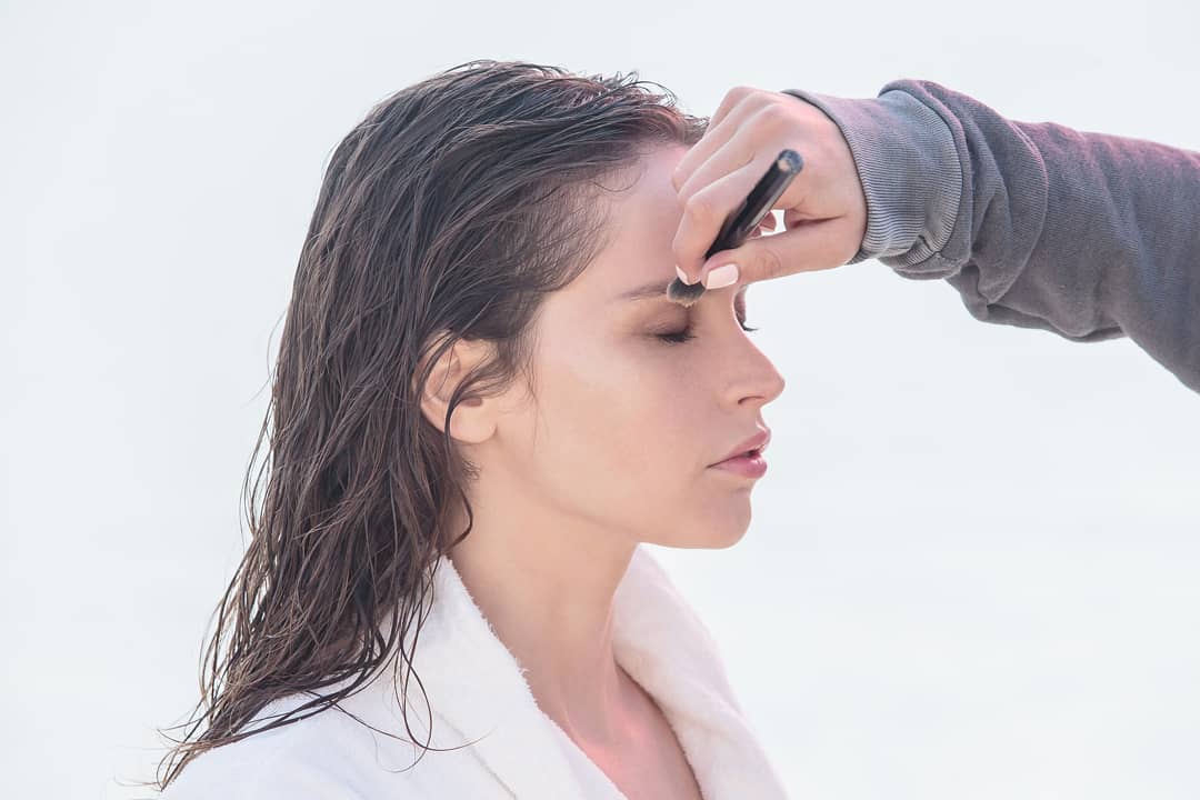 Getting ready for a commercial | Scrolller