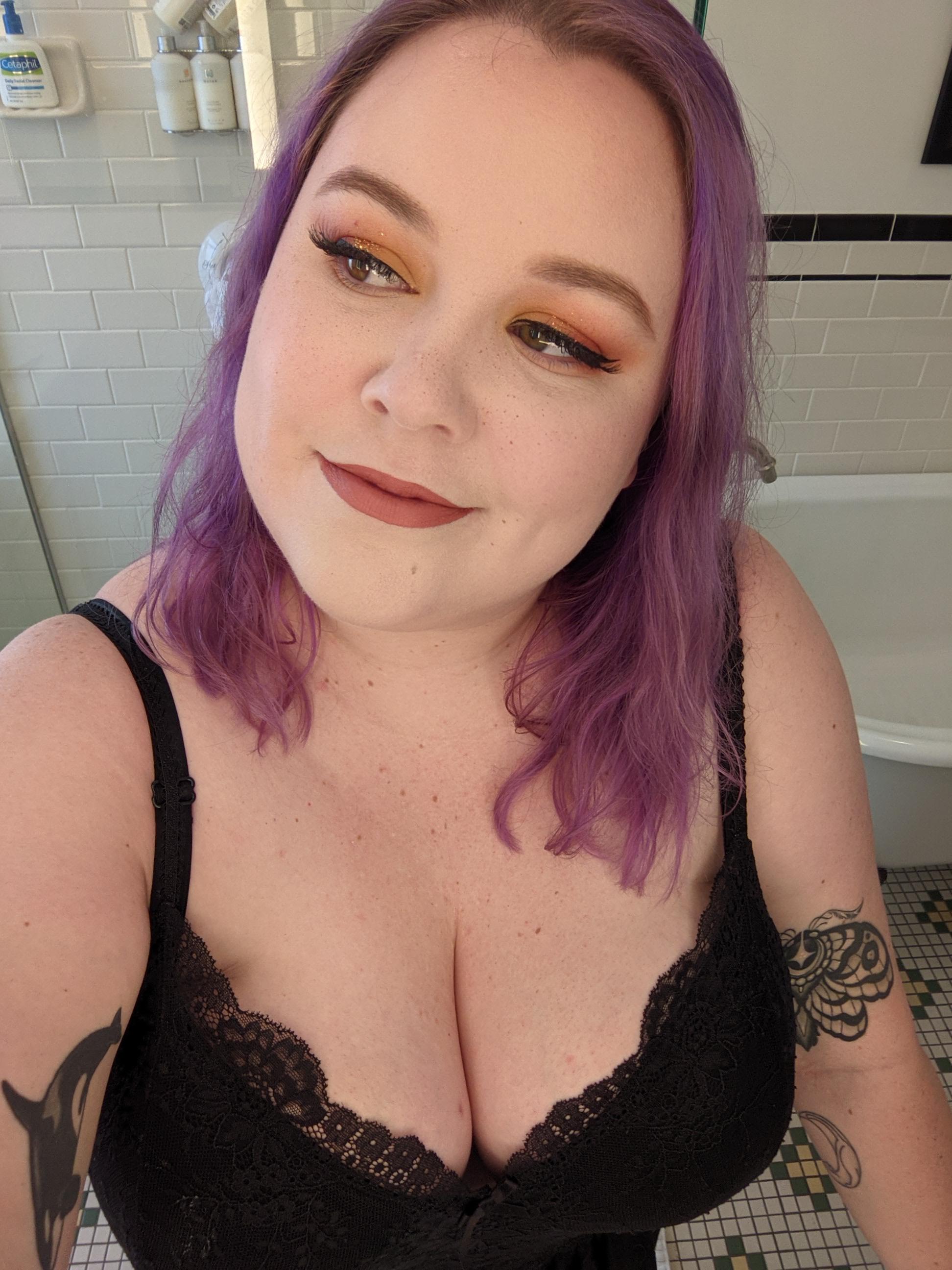 Getting ready for a night out in Denver 😈💜 | Scrolller